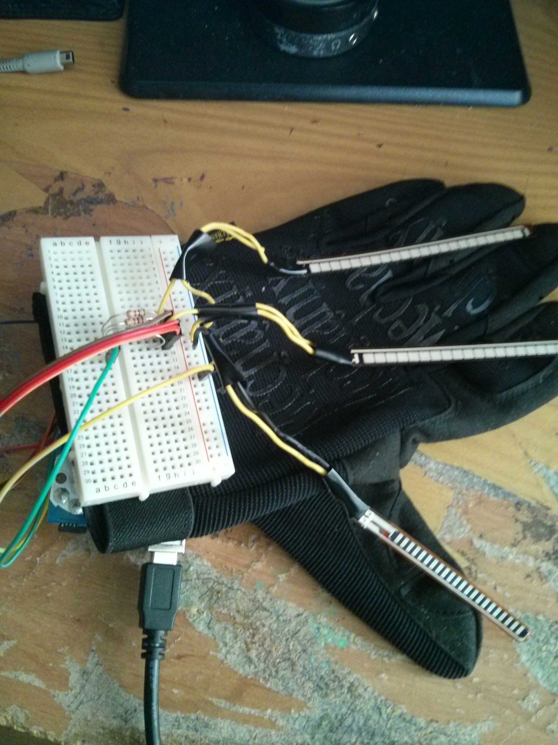 Tv Remote Control Glove Using Arduino, TEJ3 Summative Project : 4 Steps ...