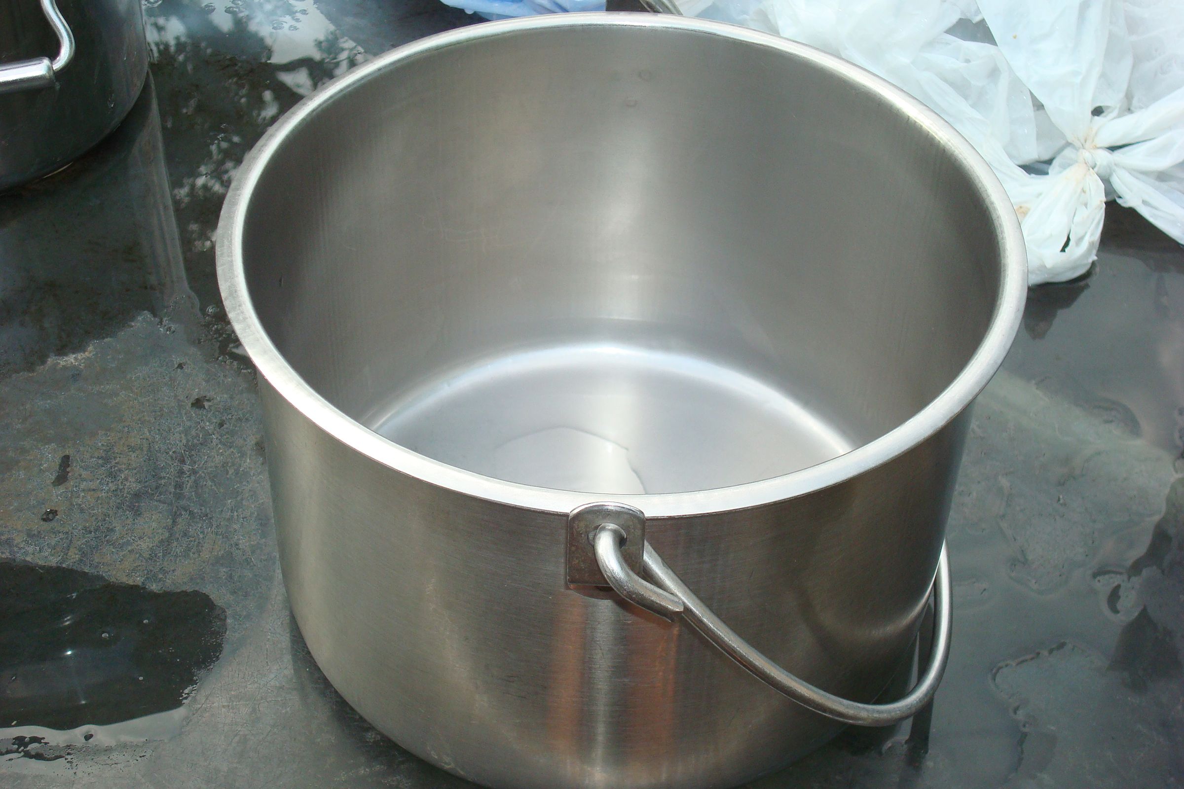 How to Milk a Goat : 4 Steps (with Pictures) - Instructables