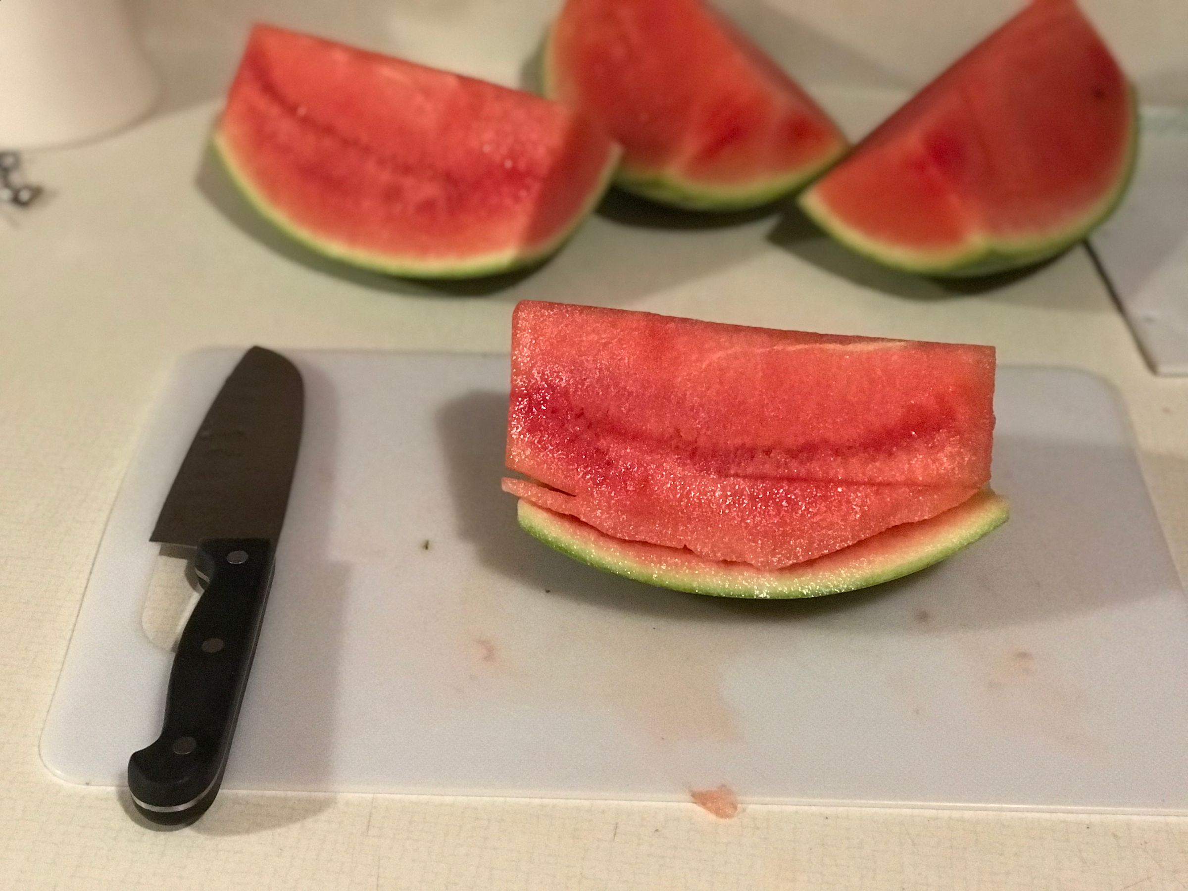 How to Cut a Watermelon Into Triangles : 9 Steps (with Pictures ...