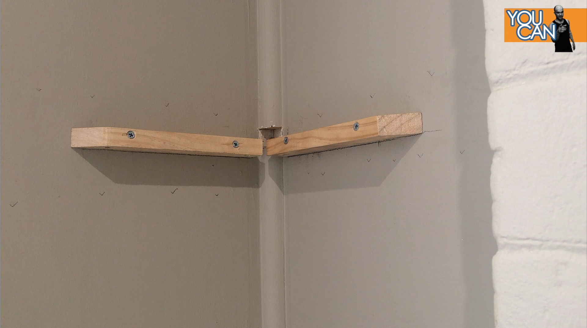 Custom Floating Corner Shelf : 7 Steps (with Pictures) - Instructables