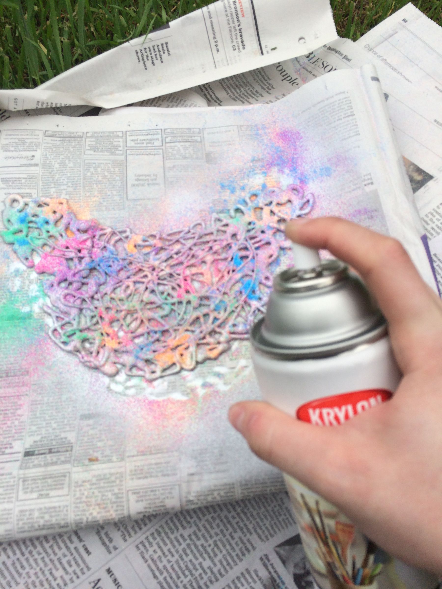 HOT GLUE Statement Necklace! : 10 Steps (with Pictures) - Instructables