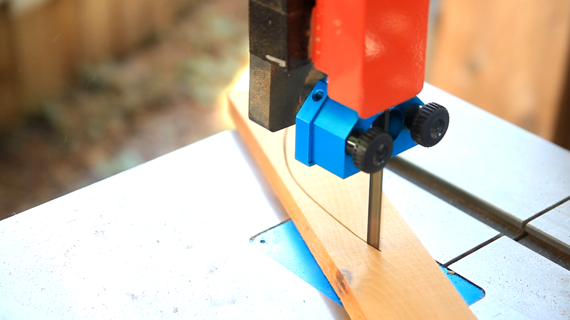 Steps for Using a Bandsaw : 10 Steps (with Pictures) - Instructables