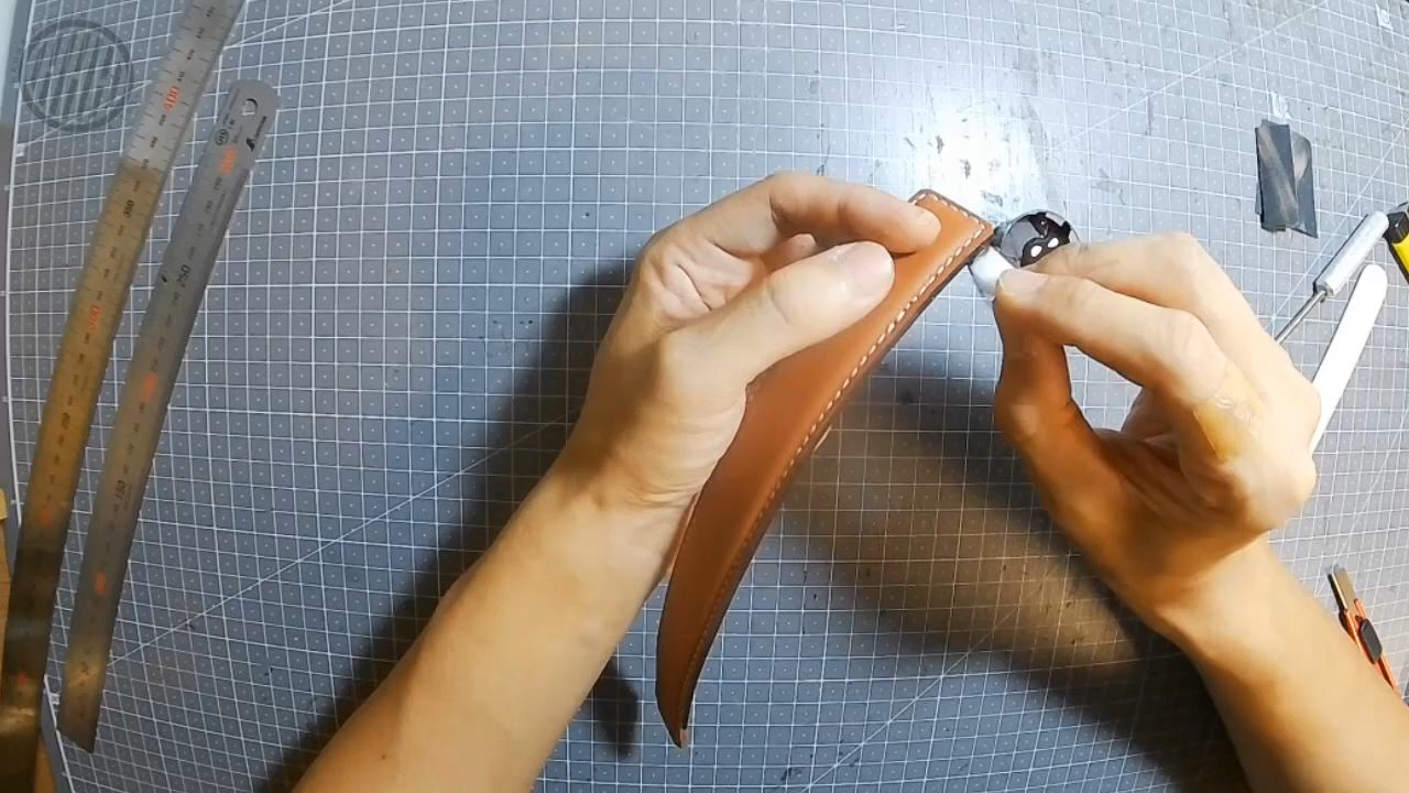 Leather Strap Clutch : 11 Steps (with Pictures) - Instructables