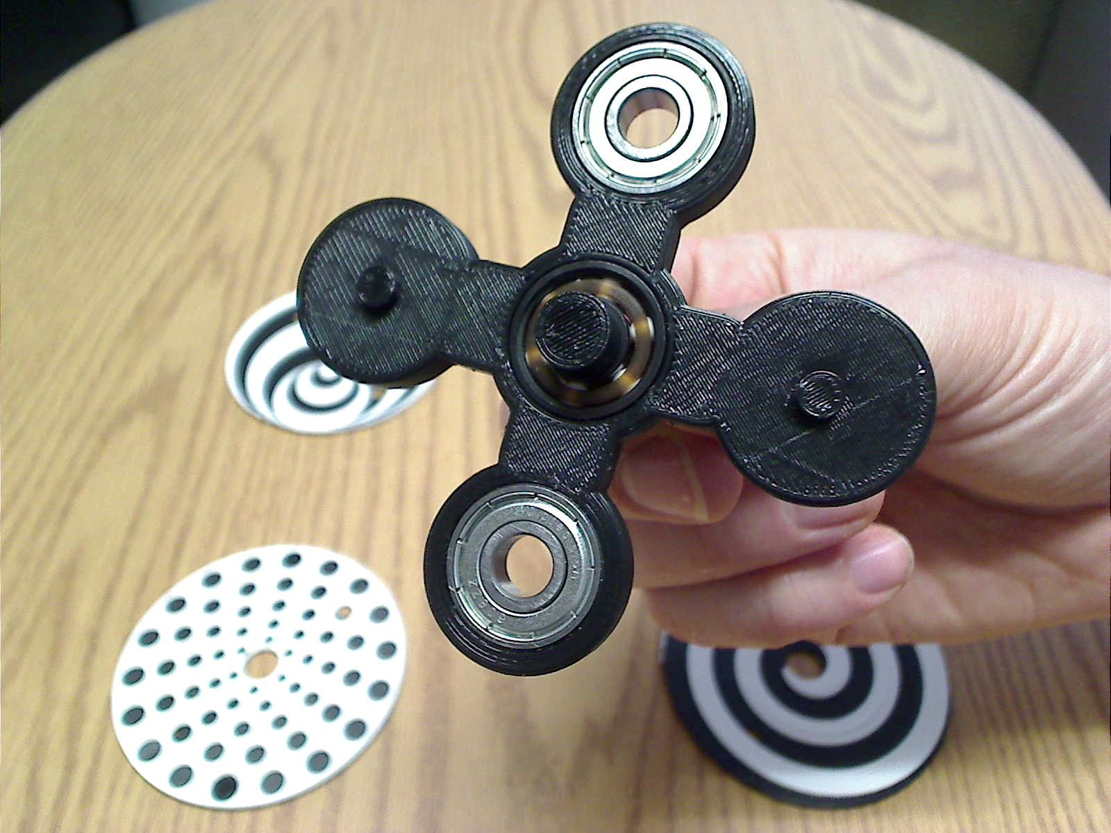Illusion Spinner - Instructables