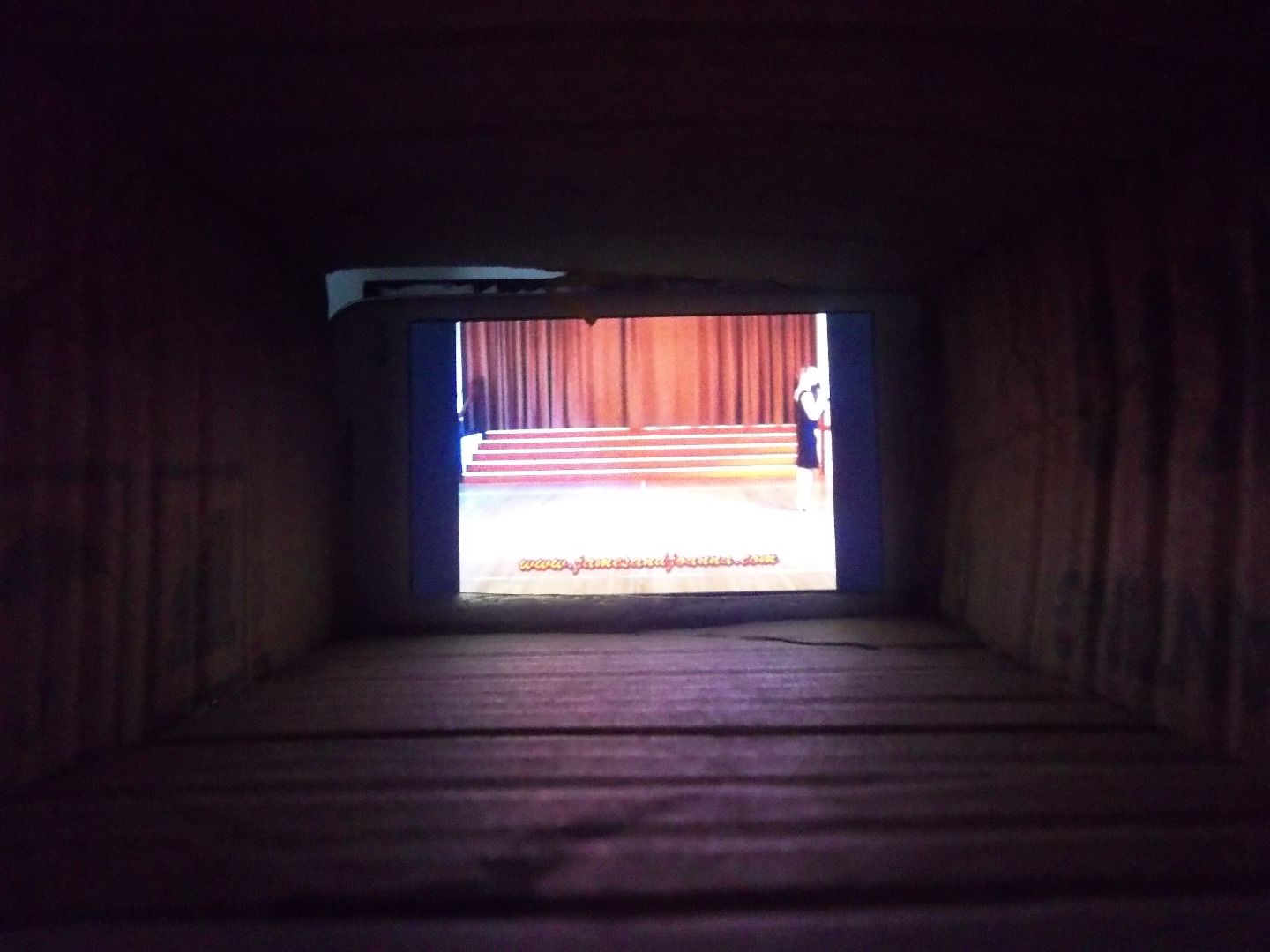 Portable Cinema Box : 4 Steps (with Pictures) - Instructables