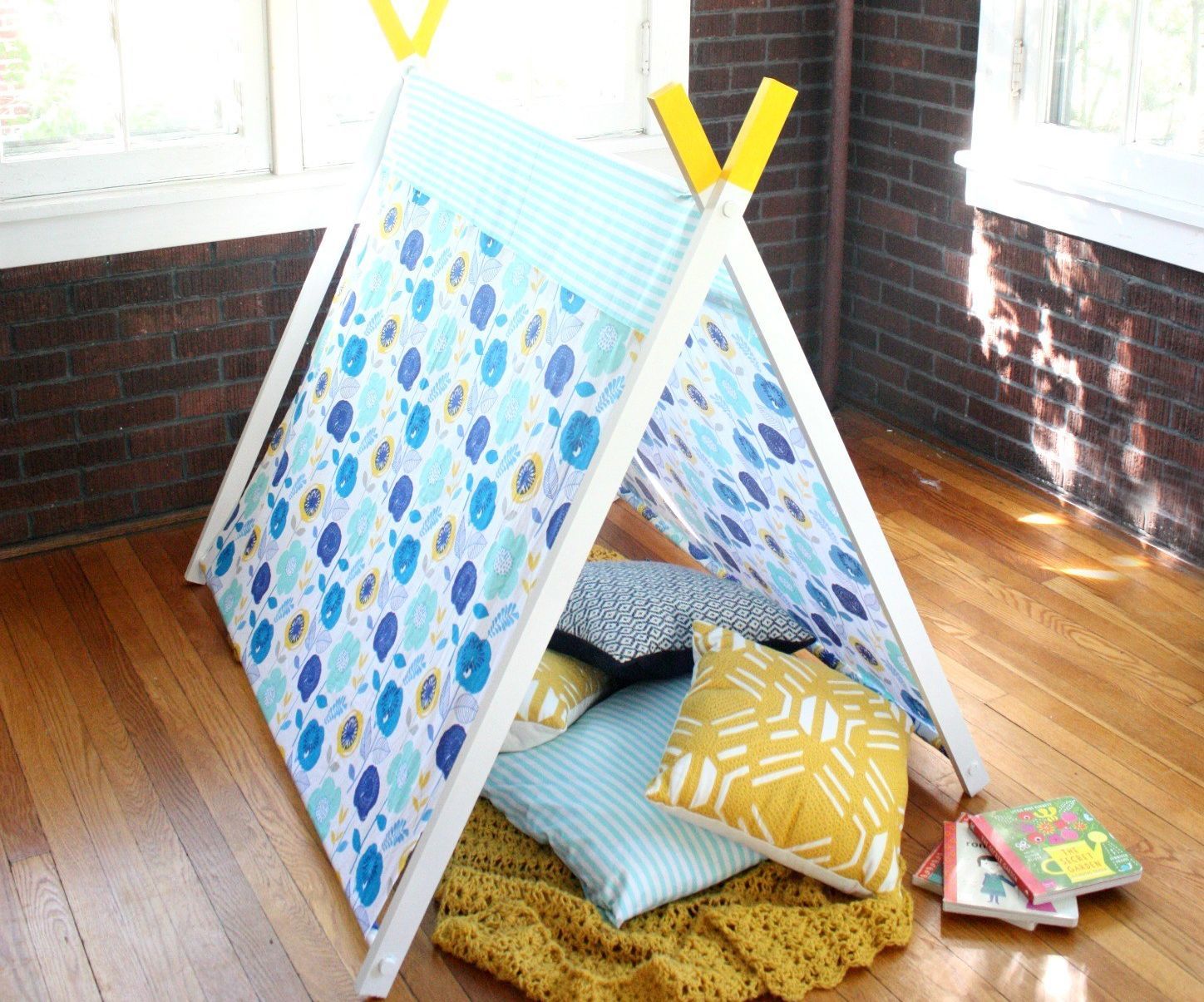 DIY A-Frame Play Tent : 4 Steps (with Pictures) - Instructables