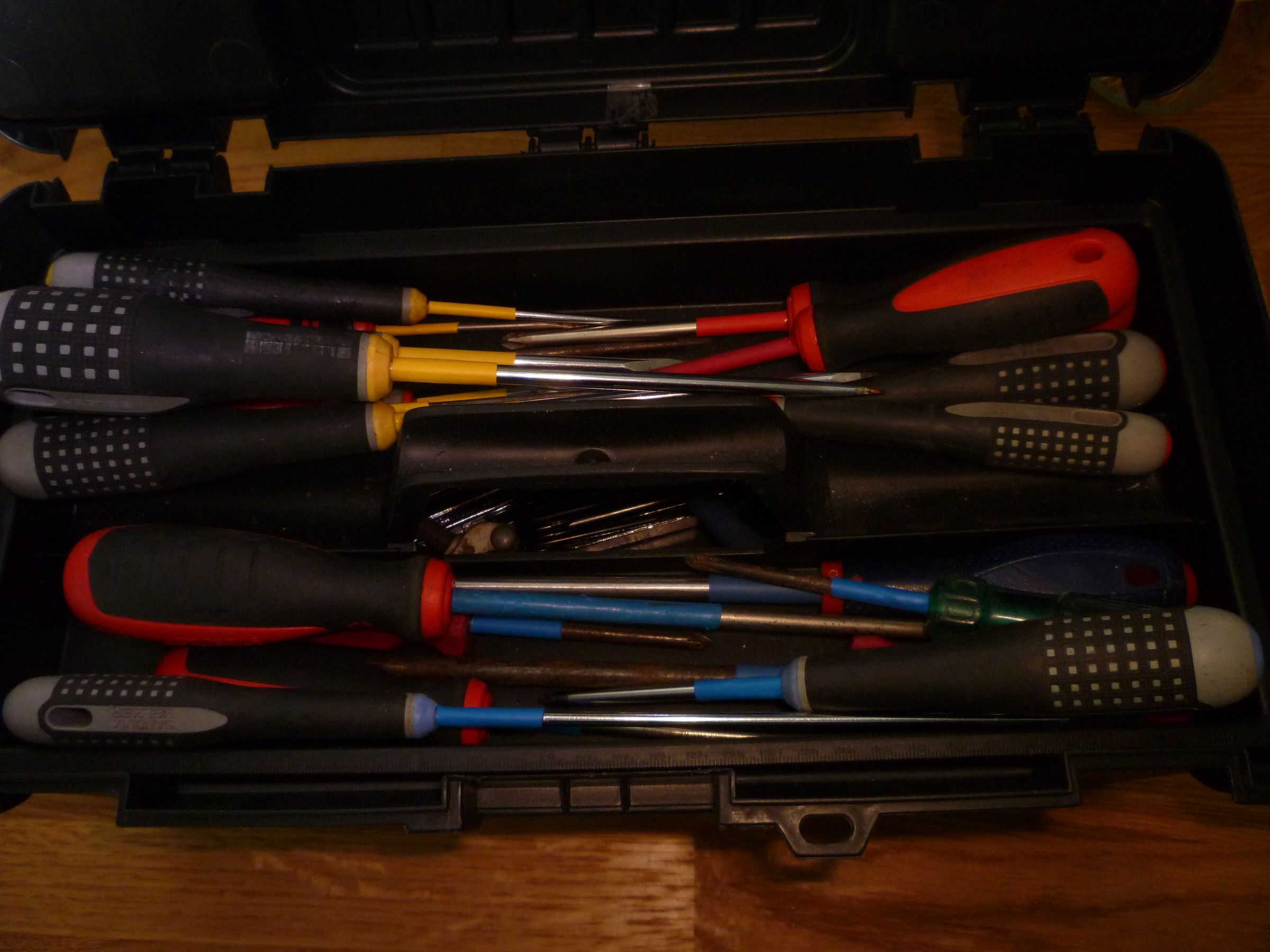 Five Tips for Your Home/Bedroom Workshop : 5 Steps - Instructables