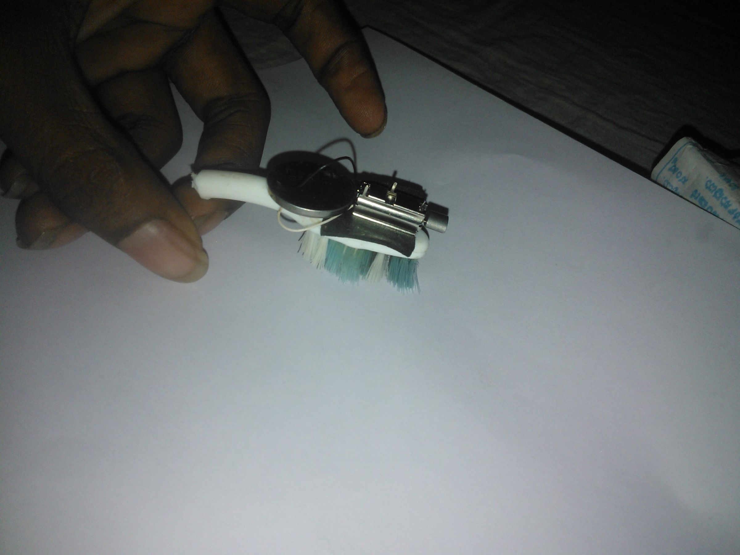 Brush Bot : 5 Steps - Instructables