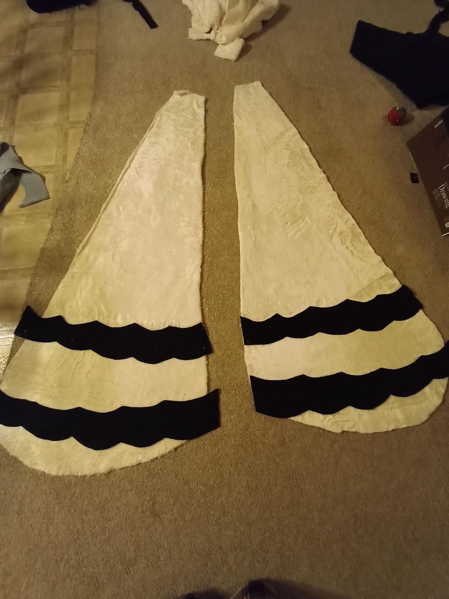 Moth Wing Cloak : 11 Steps (with Pictures) - Instructables