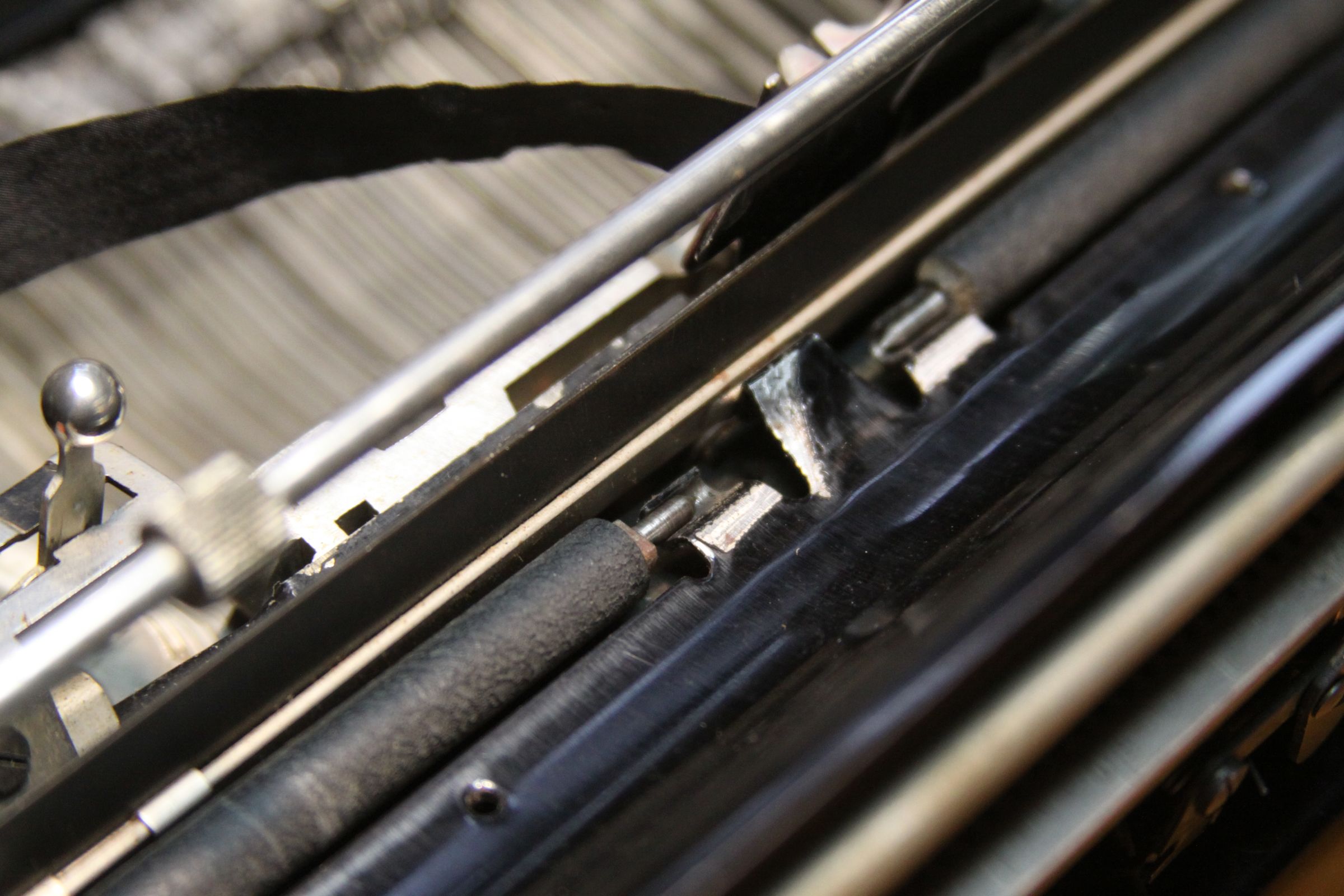 Repairing Typewriter Feed Rollers : 8 Steps - Instructables