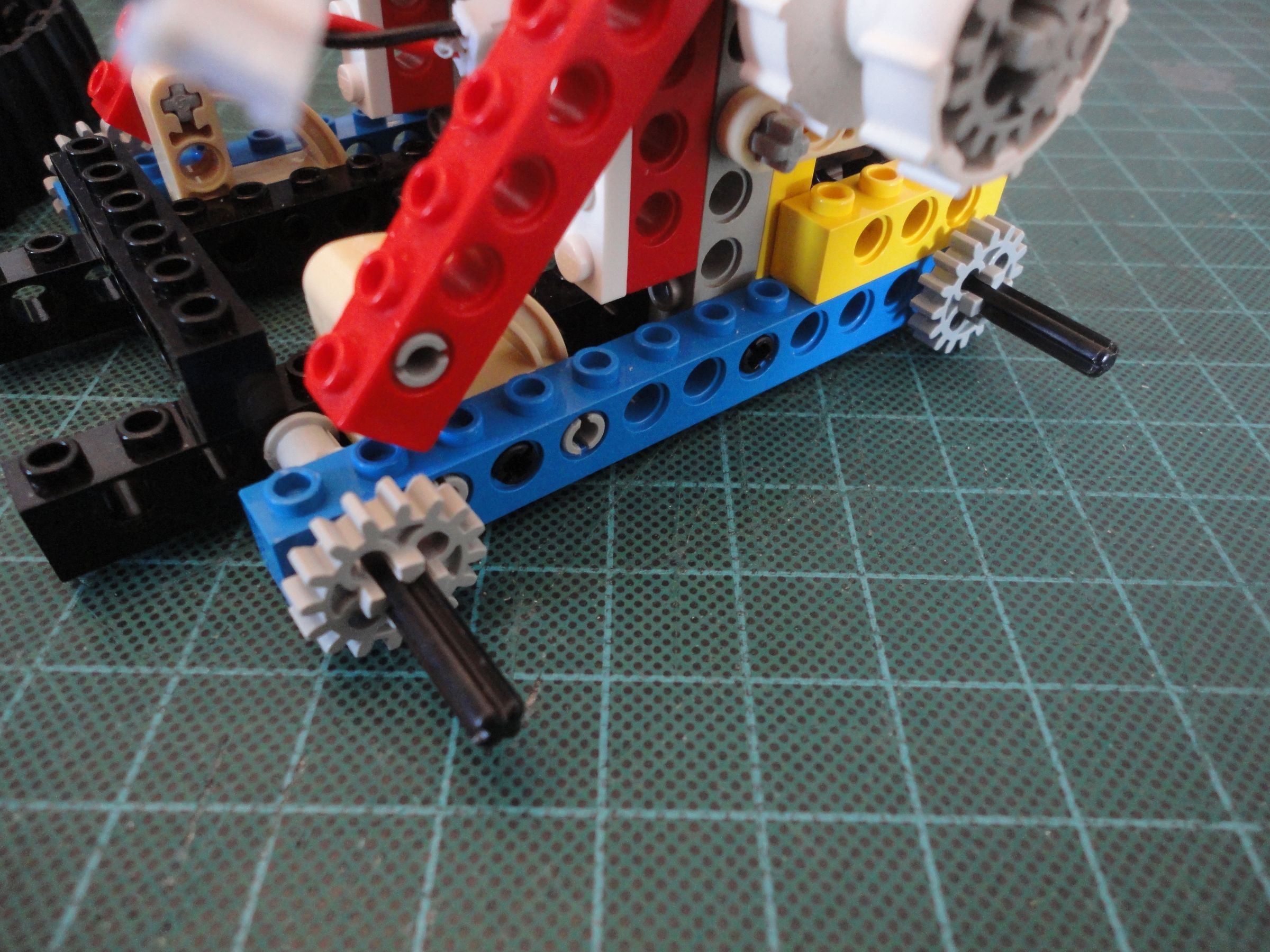 Lego Track Bot : 14 Steps (with Pictures) - Instructables