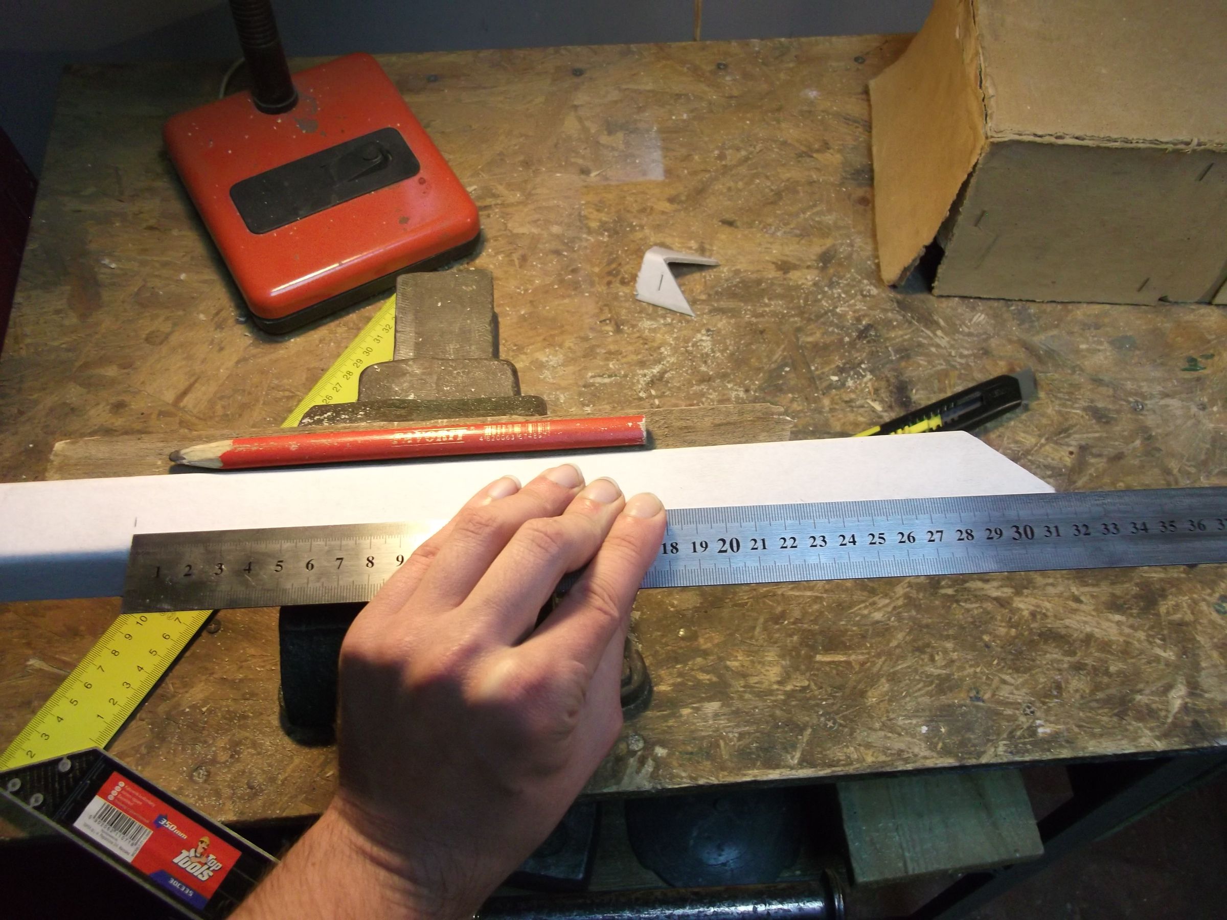 Fixing/Making/Reinforcing Boxes With Packaging Waste : 14 Steps (with ...