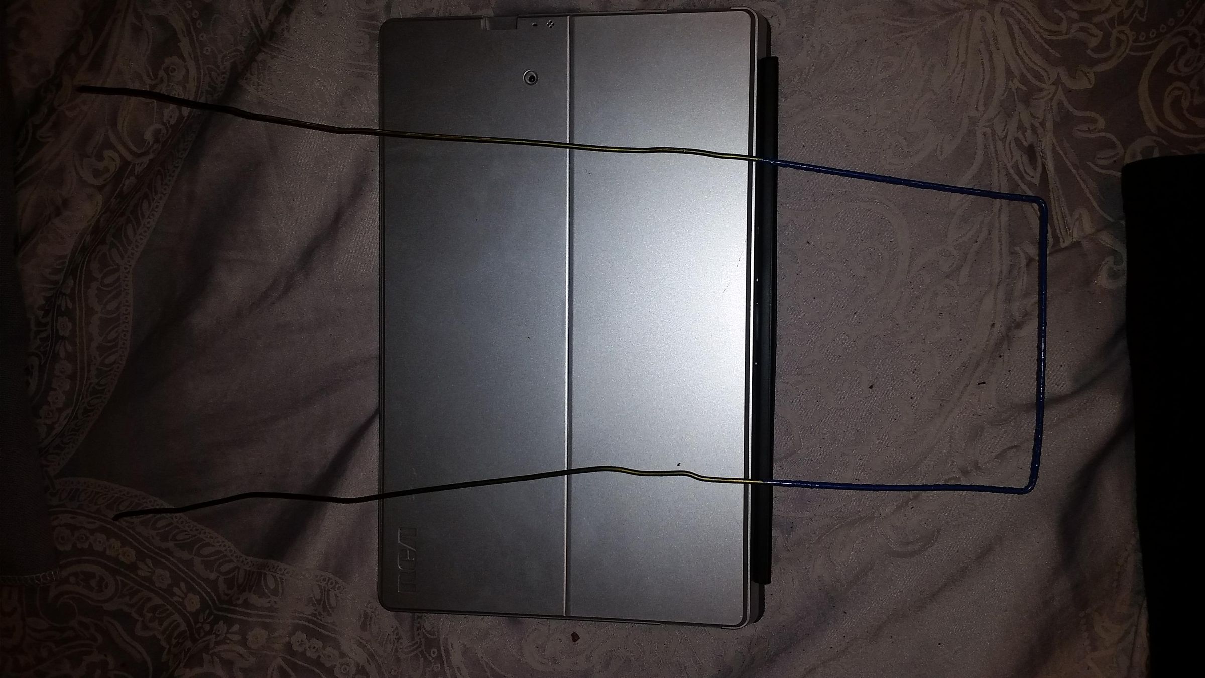 Upcycled Wire Hanger Tablet Mount : 3 Steps - Instructables