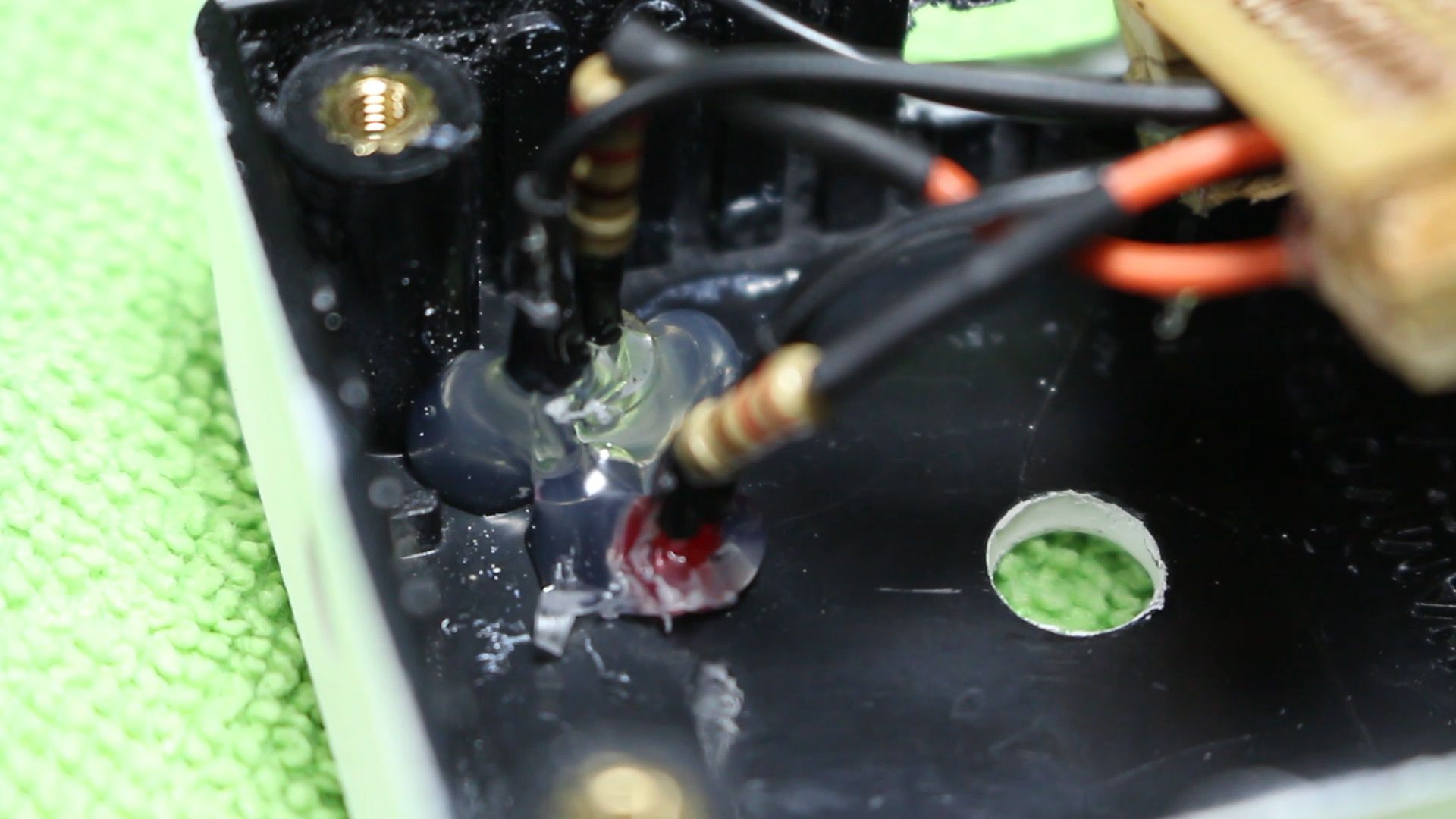 Long Range Dropping System for Drones With Arduino and HC-12 : 11 Steps ...