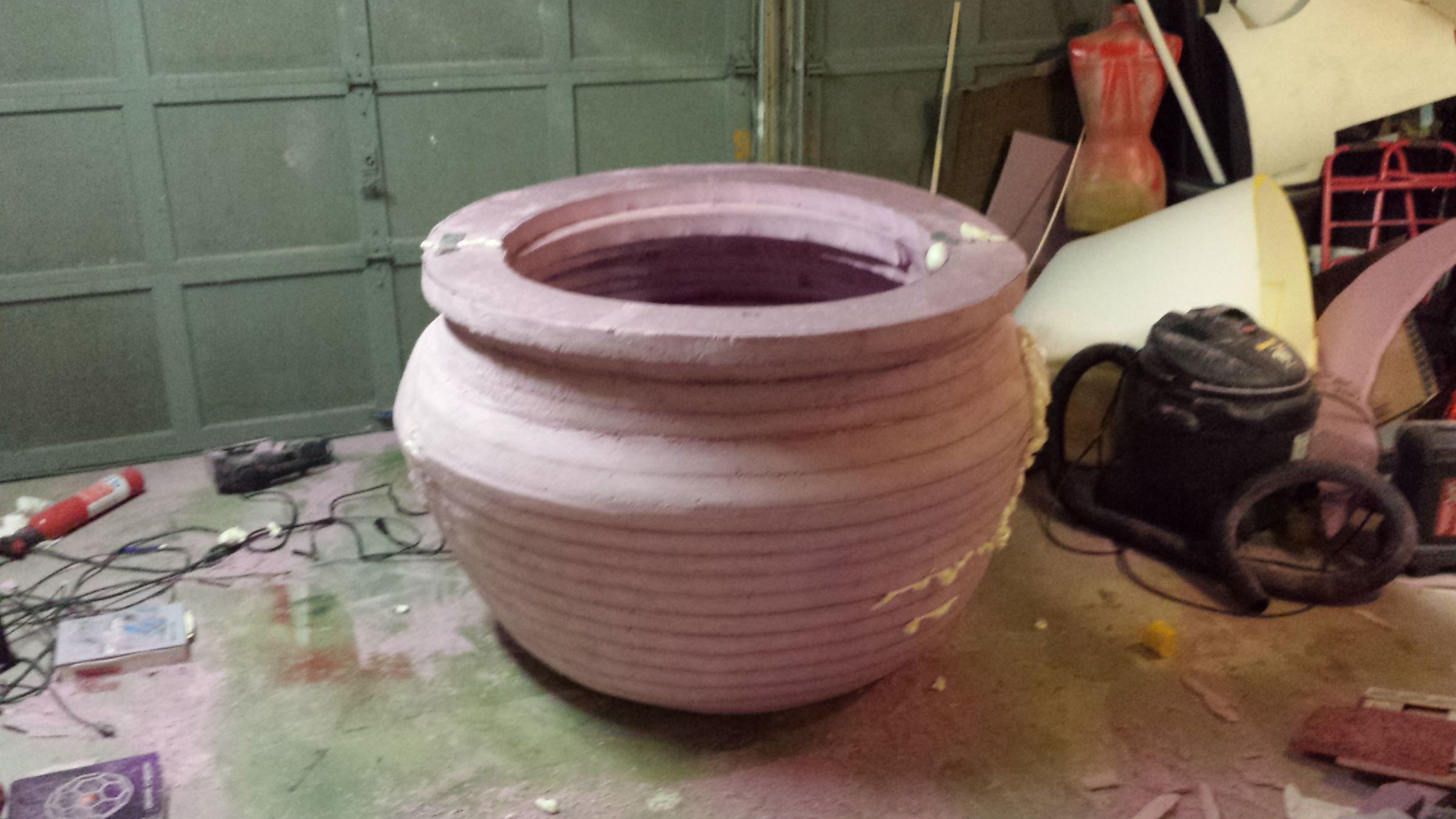 Giant Pot of Gold : 5 Steps (with Pictures) - Instructables