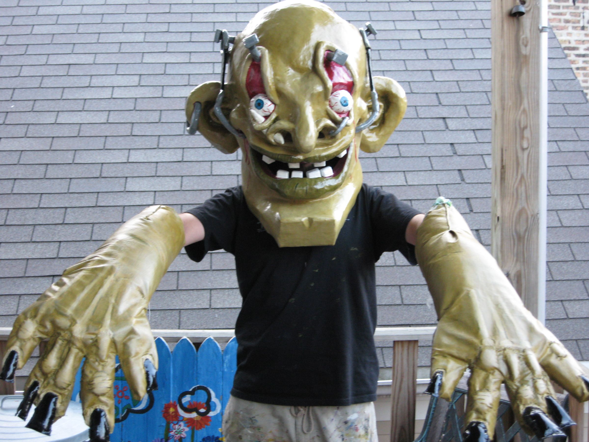 Giant Monster Hands (now With Action Video!) : 9 Steps - Instructables