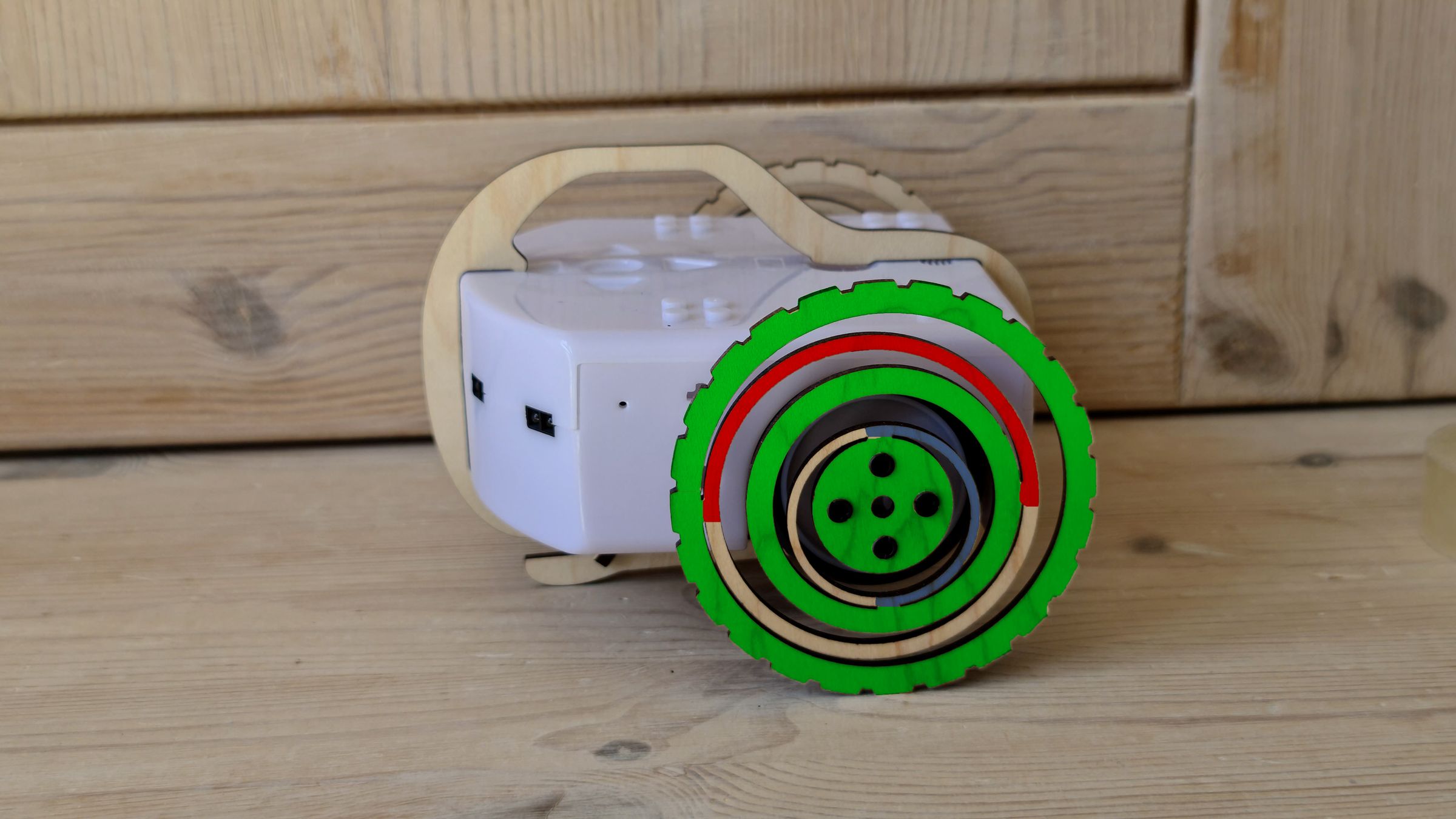 Roue Flexible En Bois Pour Le Robot Thymio : 6 Steps - Instructables