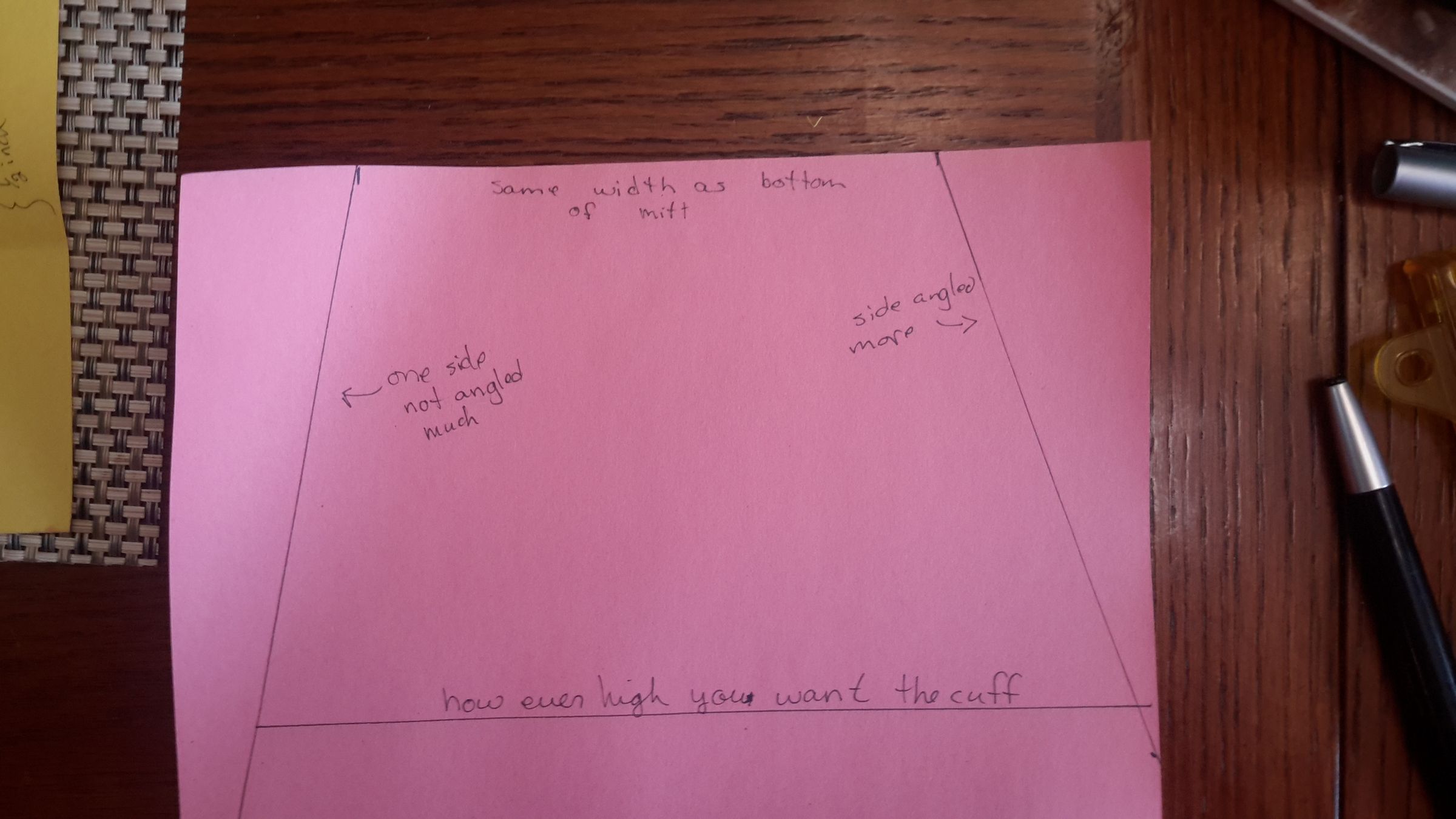 Woodland Cree Gauntlet Mitts : 8 Steps (with Pictures) - Instructables