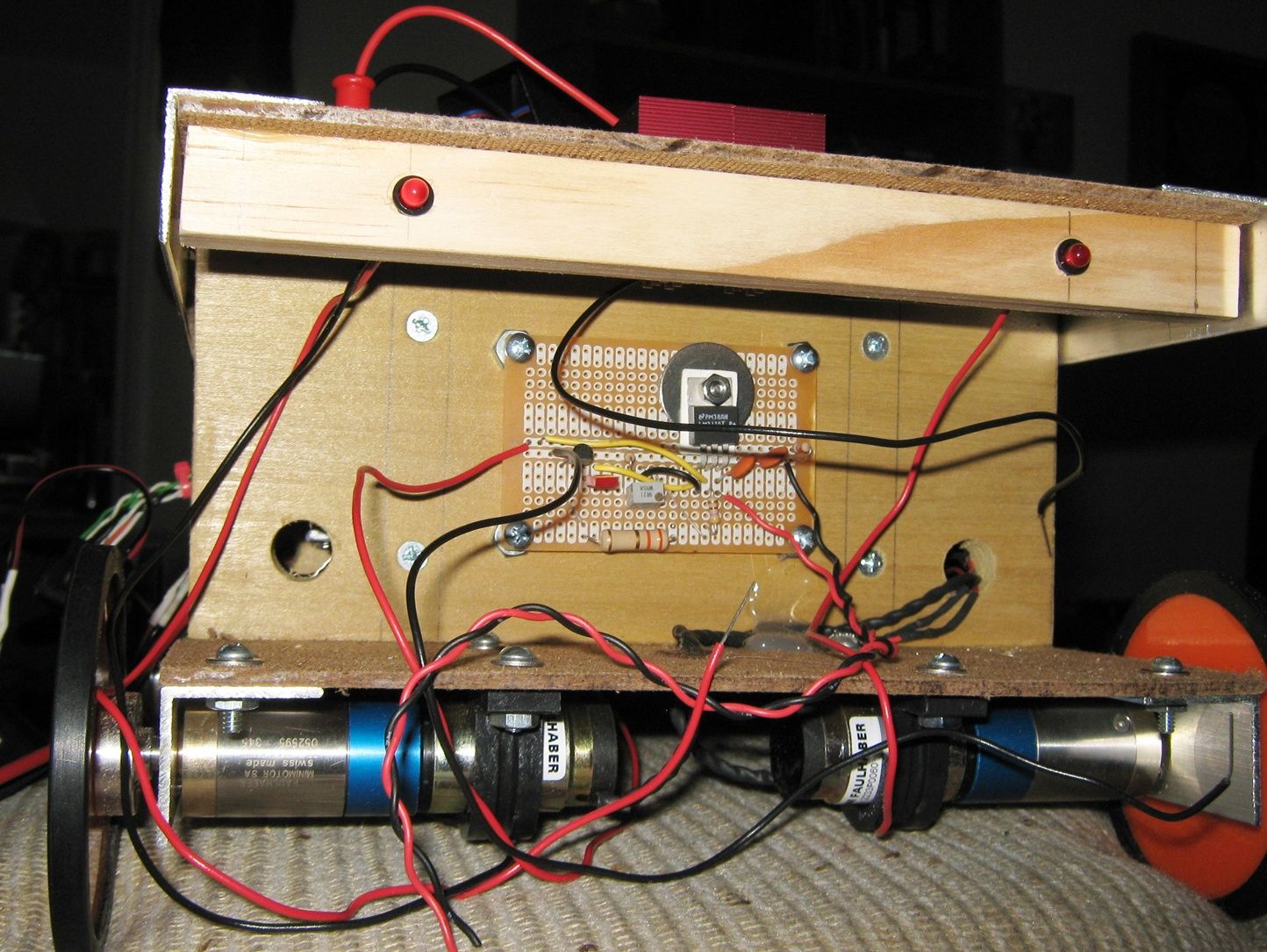 Robot 1: "Little Jimmy" Based on PICAXE-18M2 : 11 Steps - Instructables
