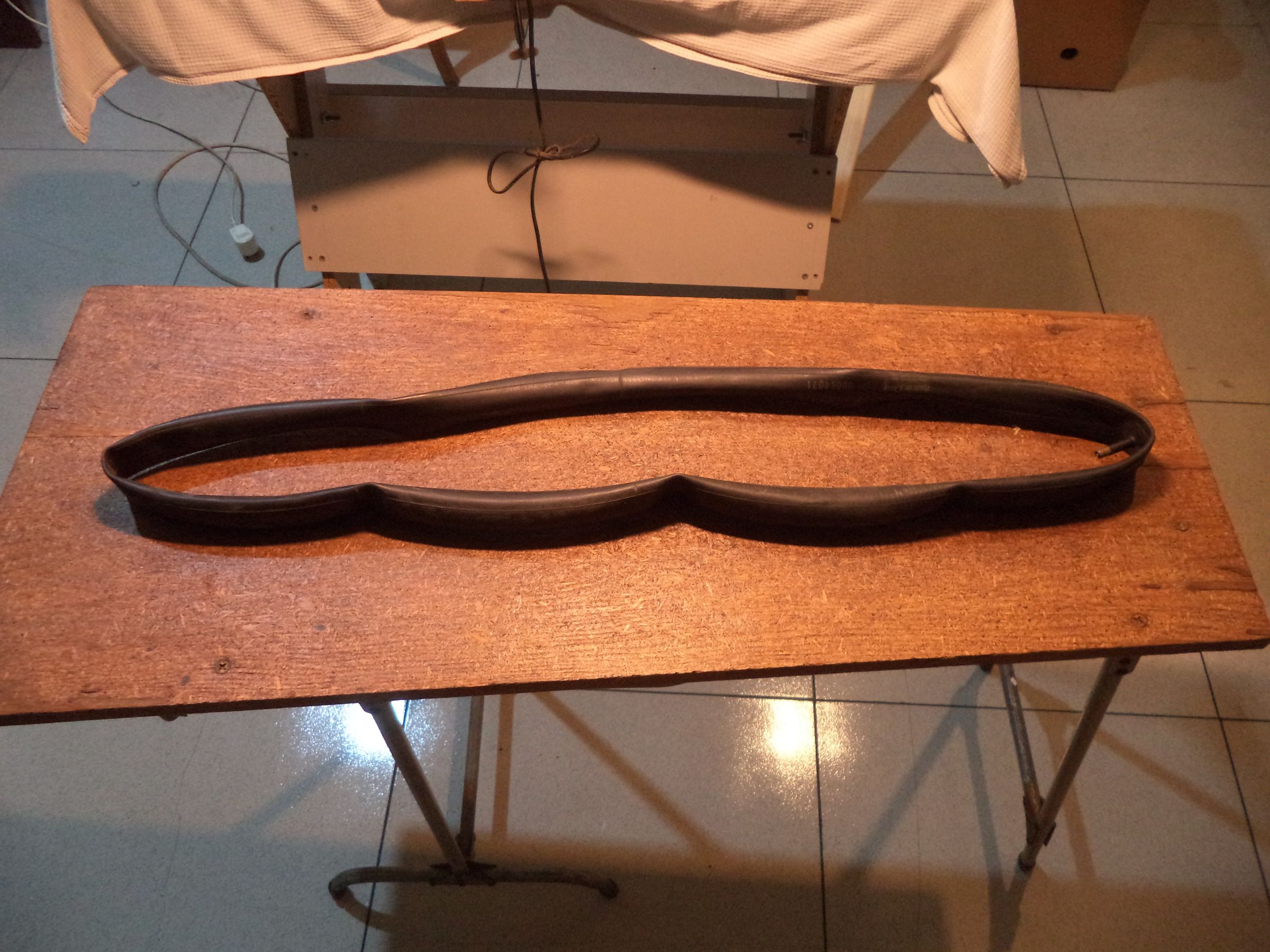 Straightening/Flattening Bicycle Inner Tubes for DIY Projects : 7 Steps ...