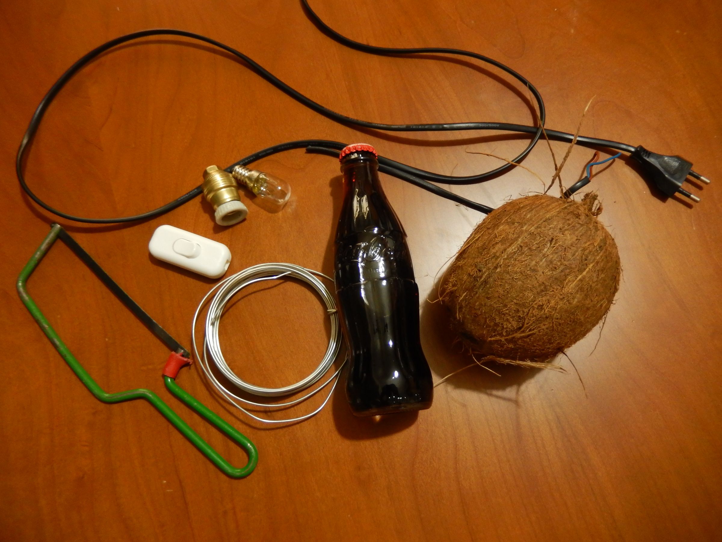 Cocanut-Lamp : 4 Steps (with Pictures) - Instructables