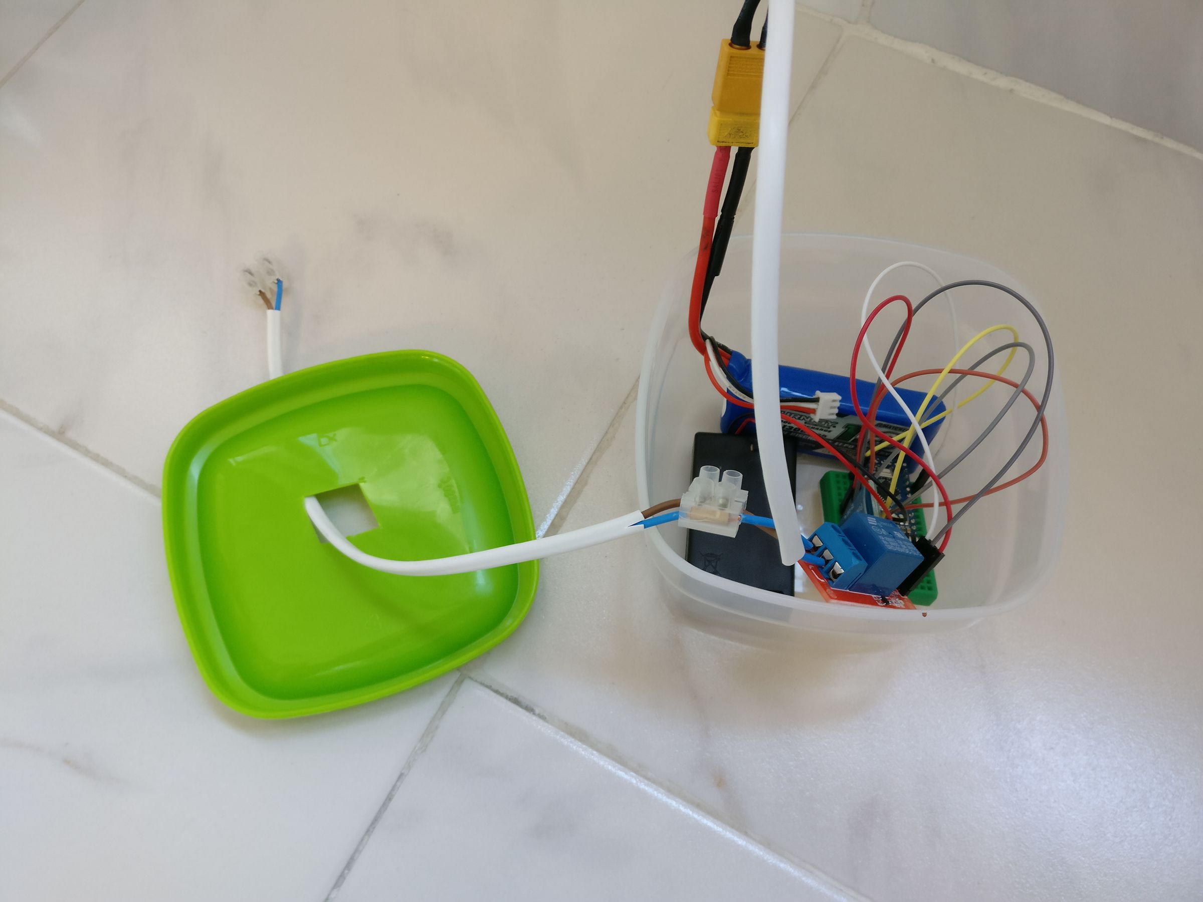 Simple and Cheap Phone Controlled Fireworks Igniter : 4 Steps (with ...