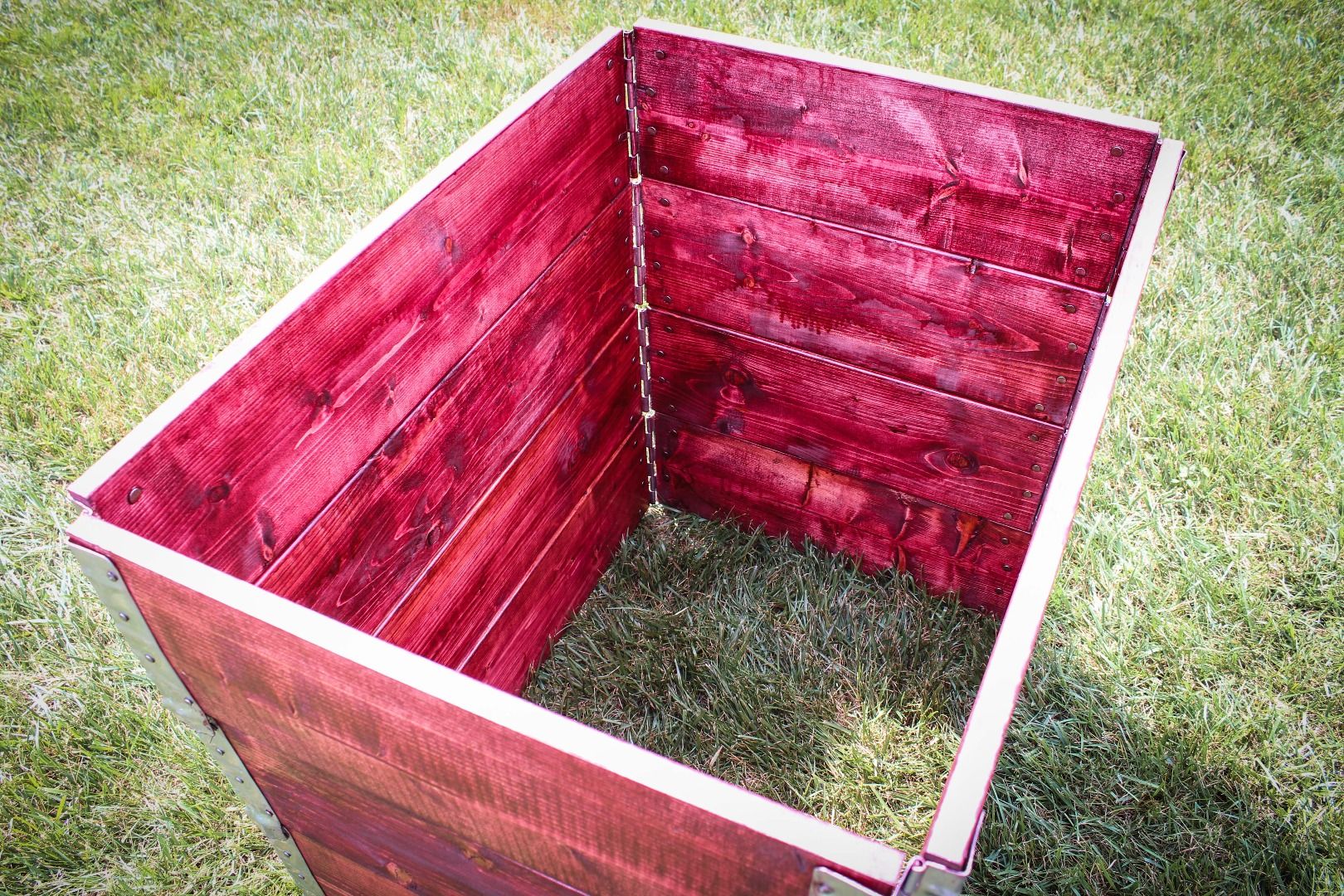Simple Stackable Compost Bin From Pallet Collars : 8 Steps (with ...