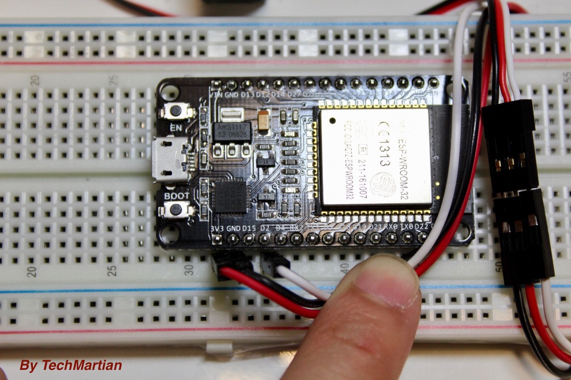 Interfacing Servo Motor With ESP32 : 4 Steps (with Pictures) - Instructables