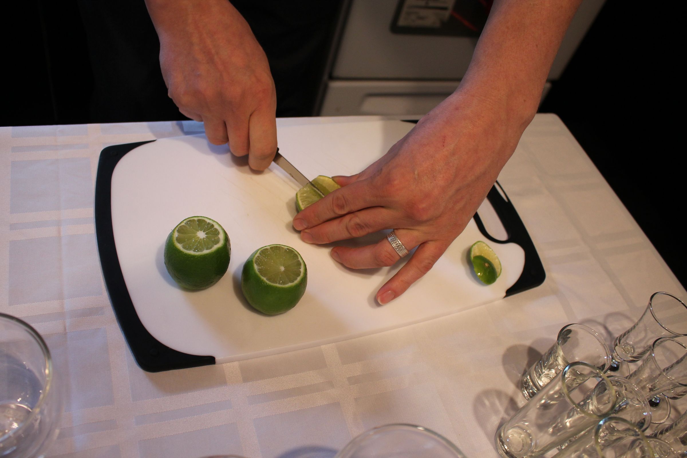 Cut Limes Like a Bartender : 5 Steps (with Pictures) - Instructables