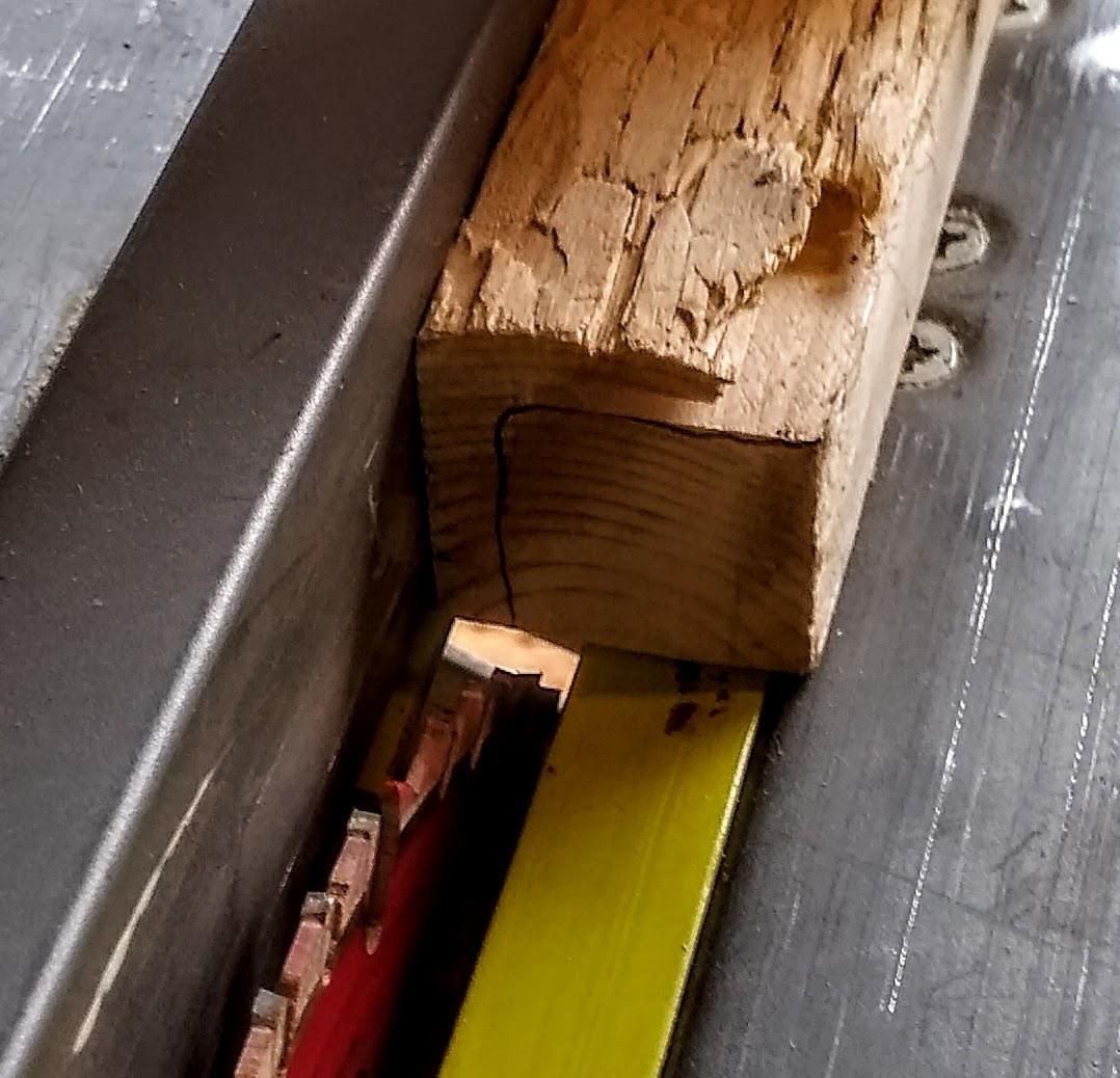 How to Make Outside Corner Molding Trim : 11 Steps - Instructables