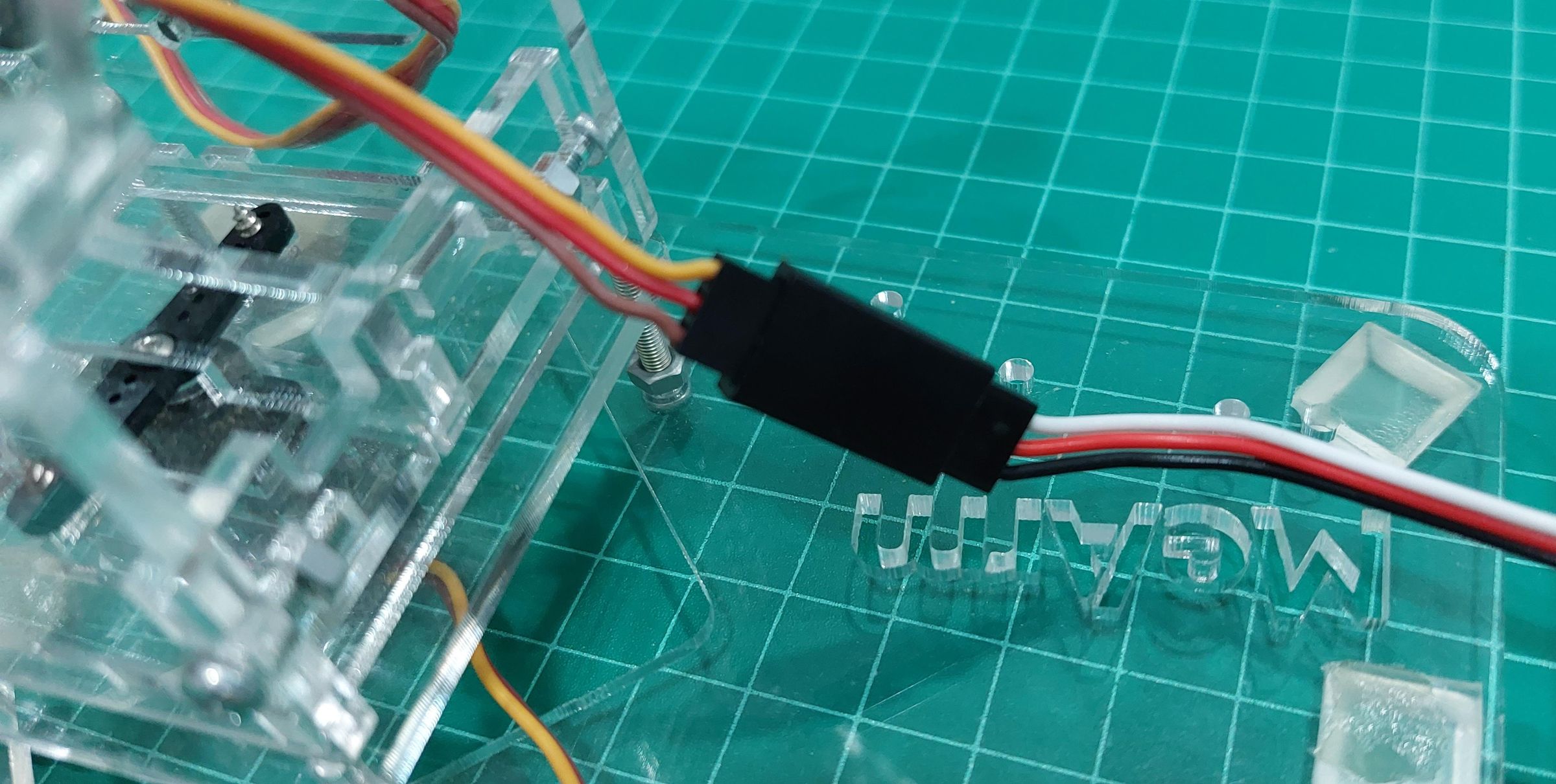 Control Robot Arm With Simple Gestures : 8 Steps (with Pictures ...