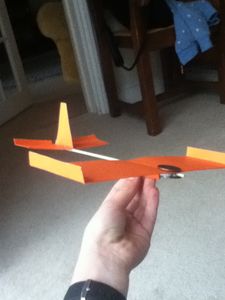 Card Super Glider Plane : 4 Steps - Instructables