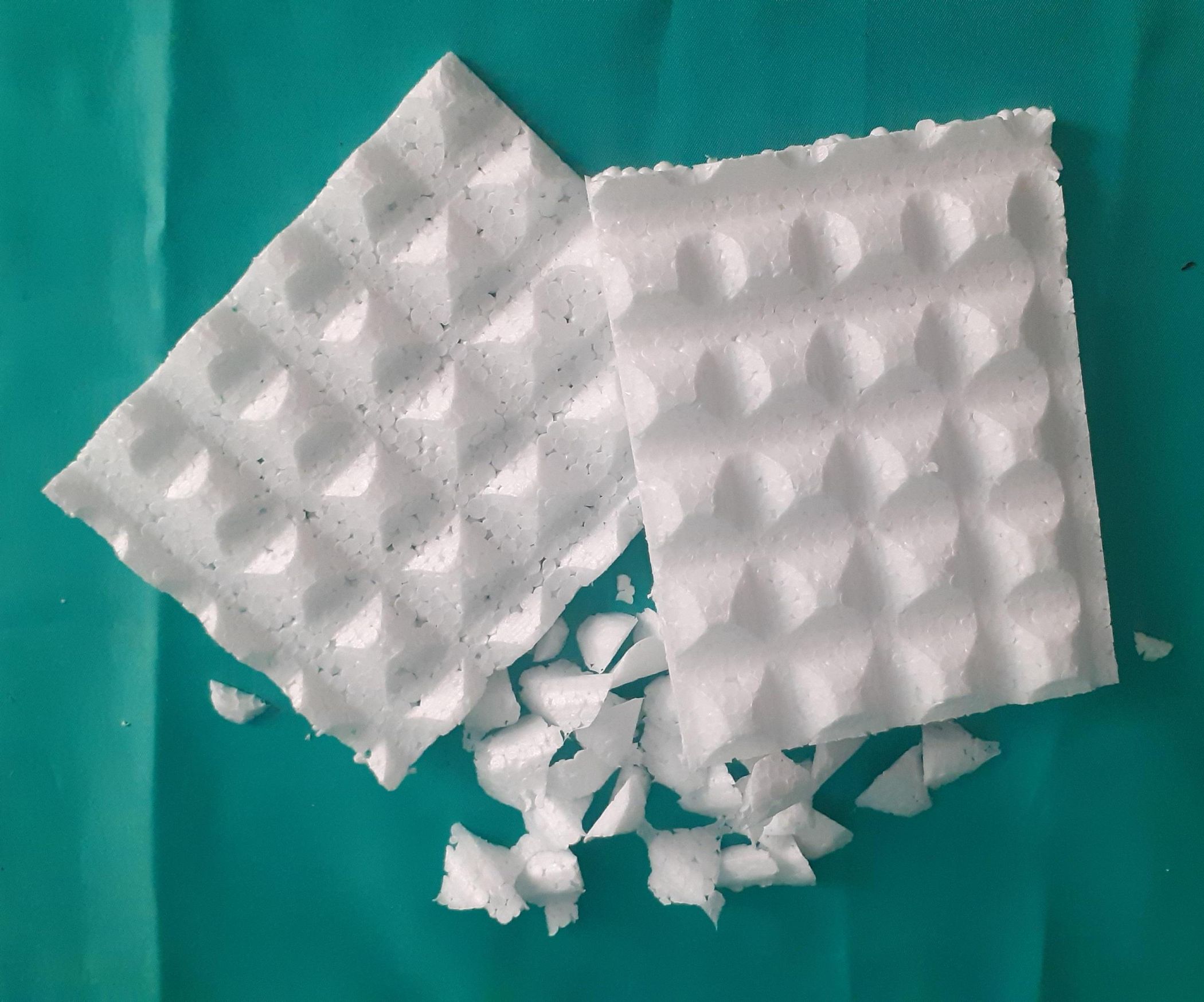 Protecting Delicate Items With Sinusoidal Polystyrene Cutouts With ...