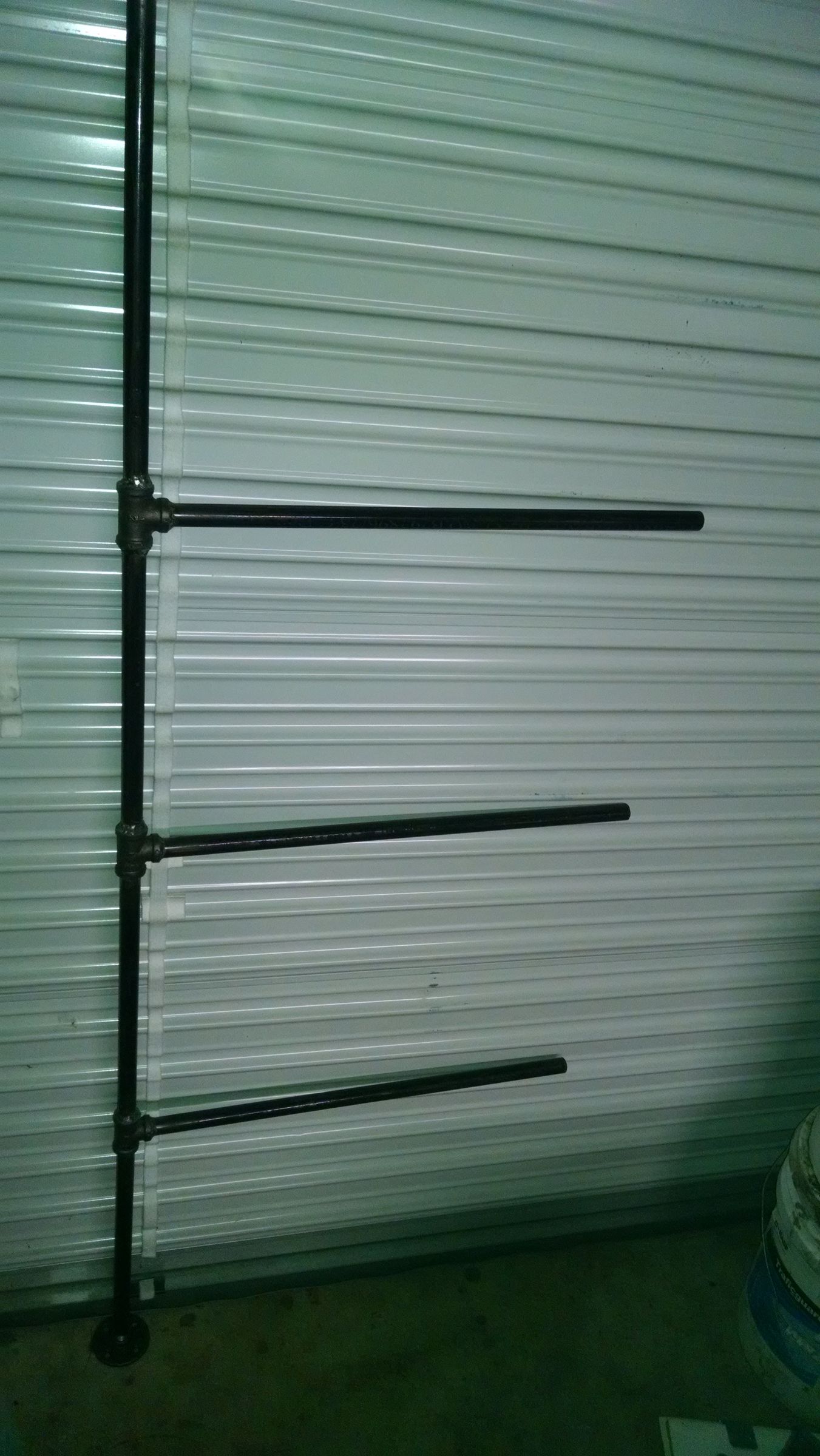 Black Pipe Shelf : 6 Steps (with Pictures) - Instructables