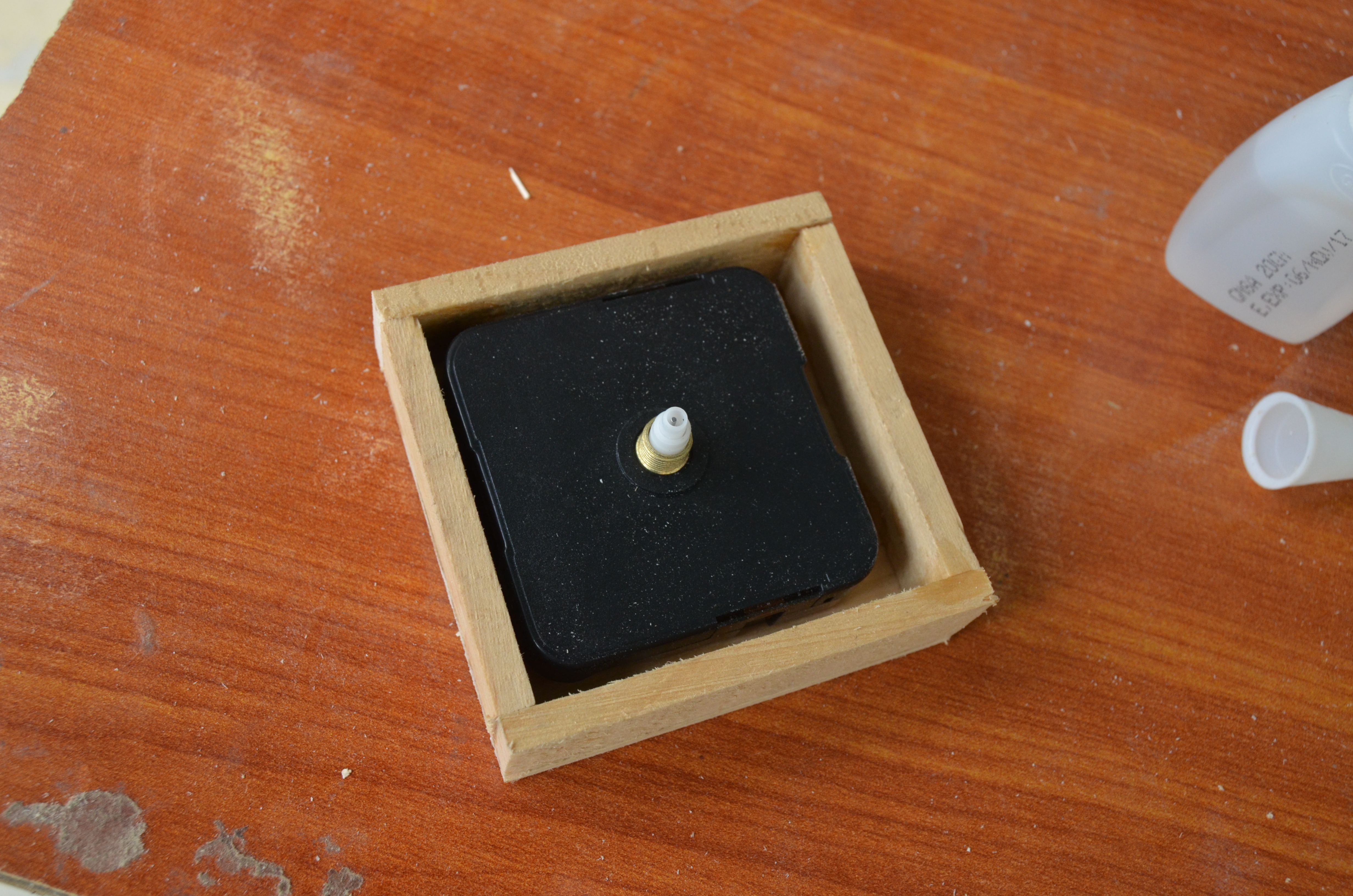 The Classic Wall Clock : 8 Steps (with Pictures) - Instructables