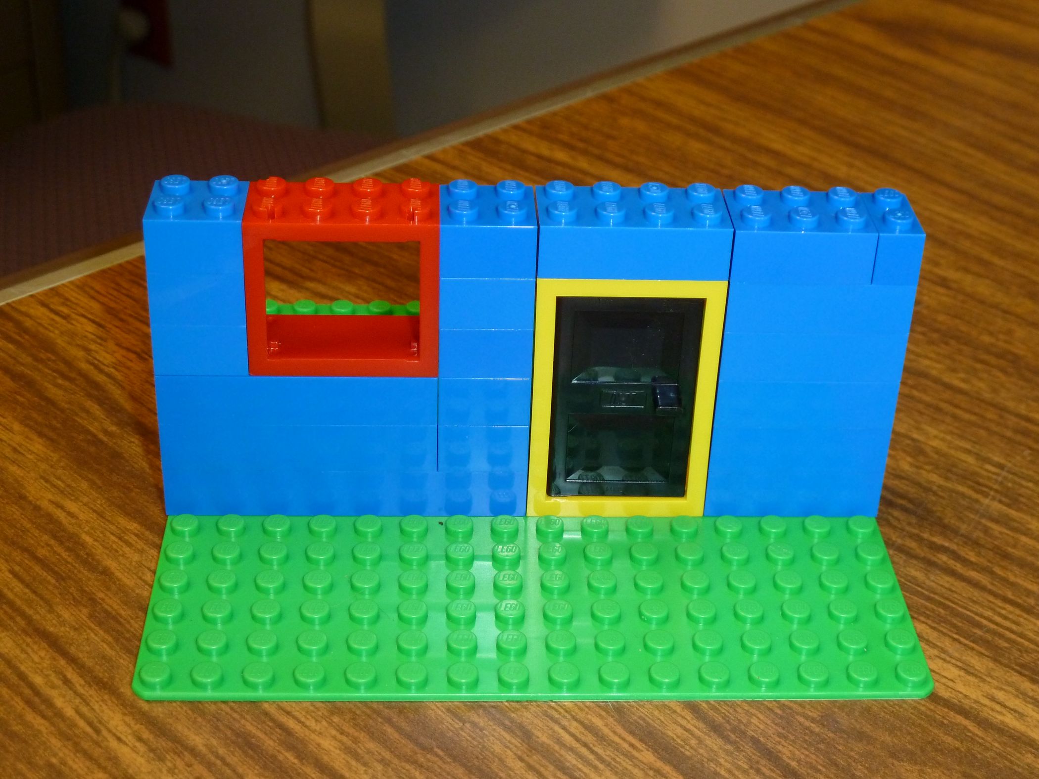 Building the Front of a Lego House : 6 Steps - Instructables
