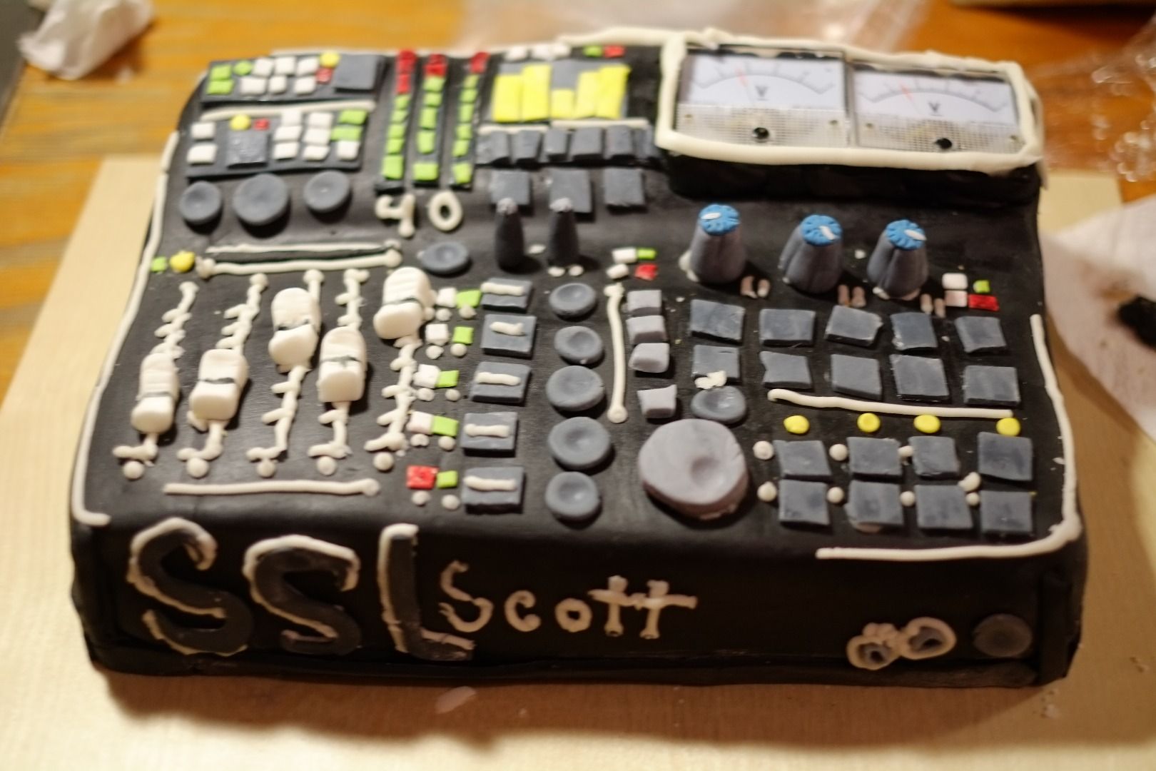 Soundboard Cake With Working Volt Meters : 12 Steps (with Pictures ...