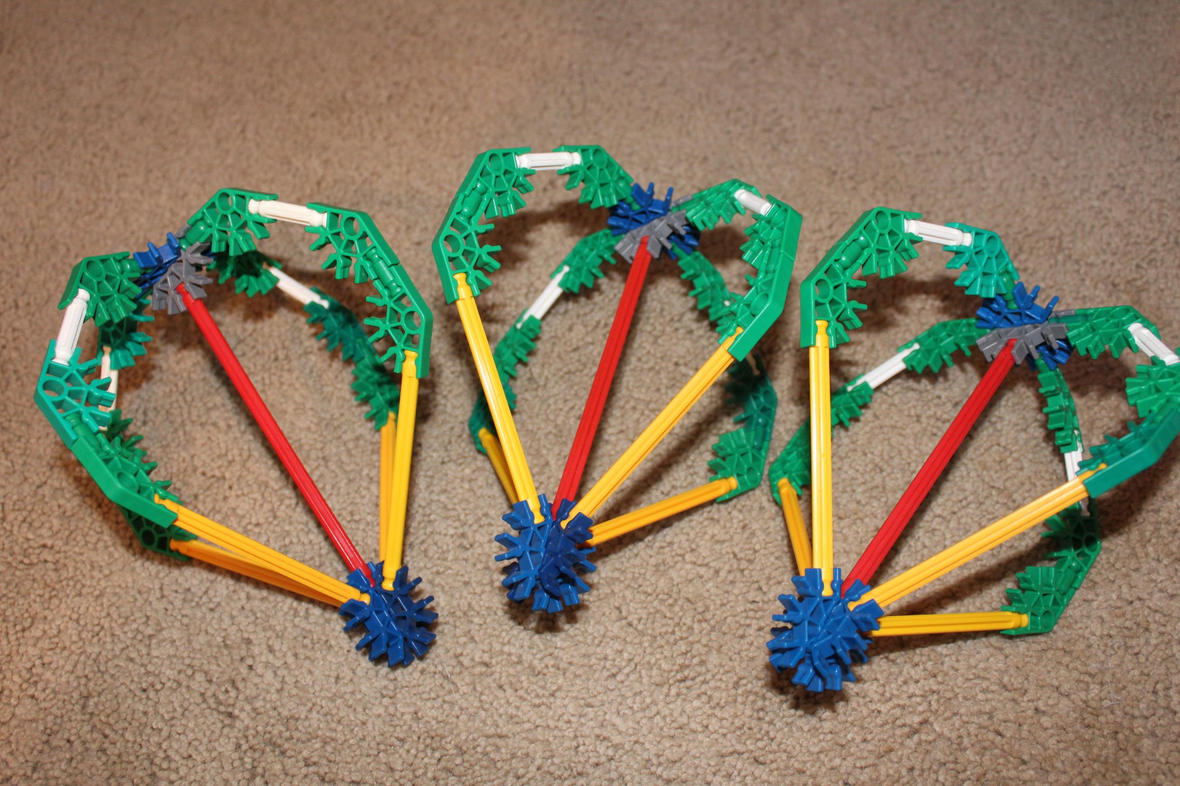 K'nex Flying Lawn Chair : 4 Steps - Instructables