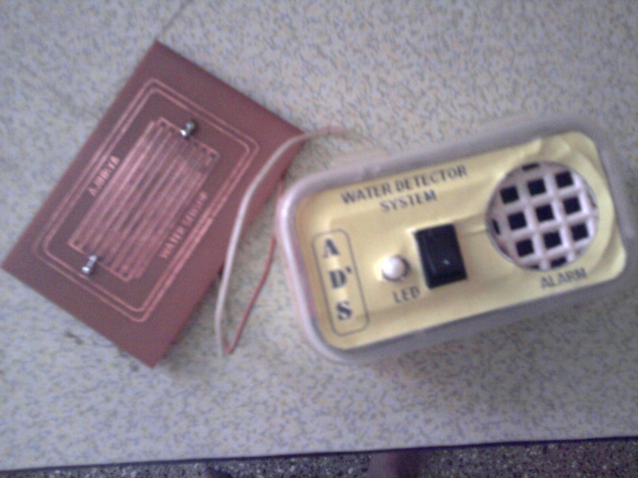 SIMPLE WATER DETECTOR EVER!!!!!!! - Instructables