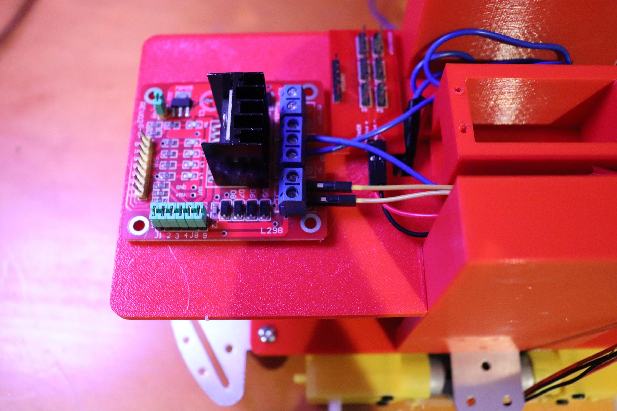 Bluetooth Controlled Claw Robot : 20 Steps (with Pictures) - Instructables