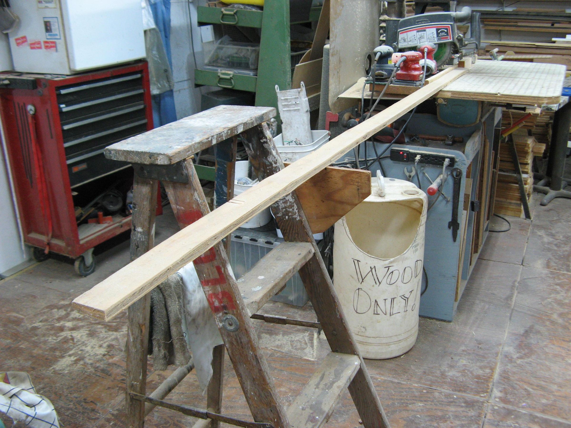 Long Board Support for Chop and Radial Saws - Instructables