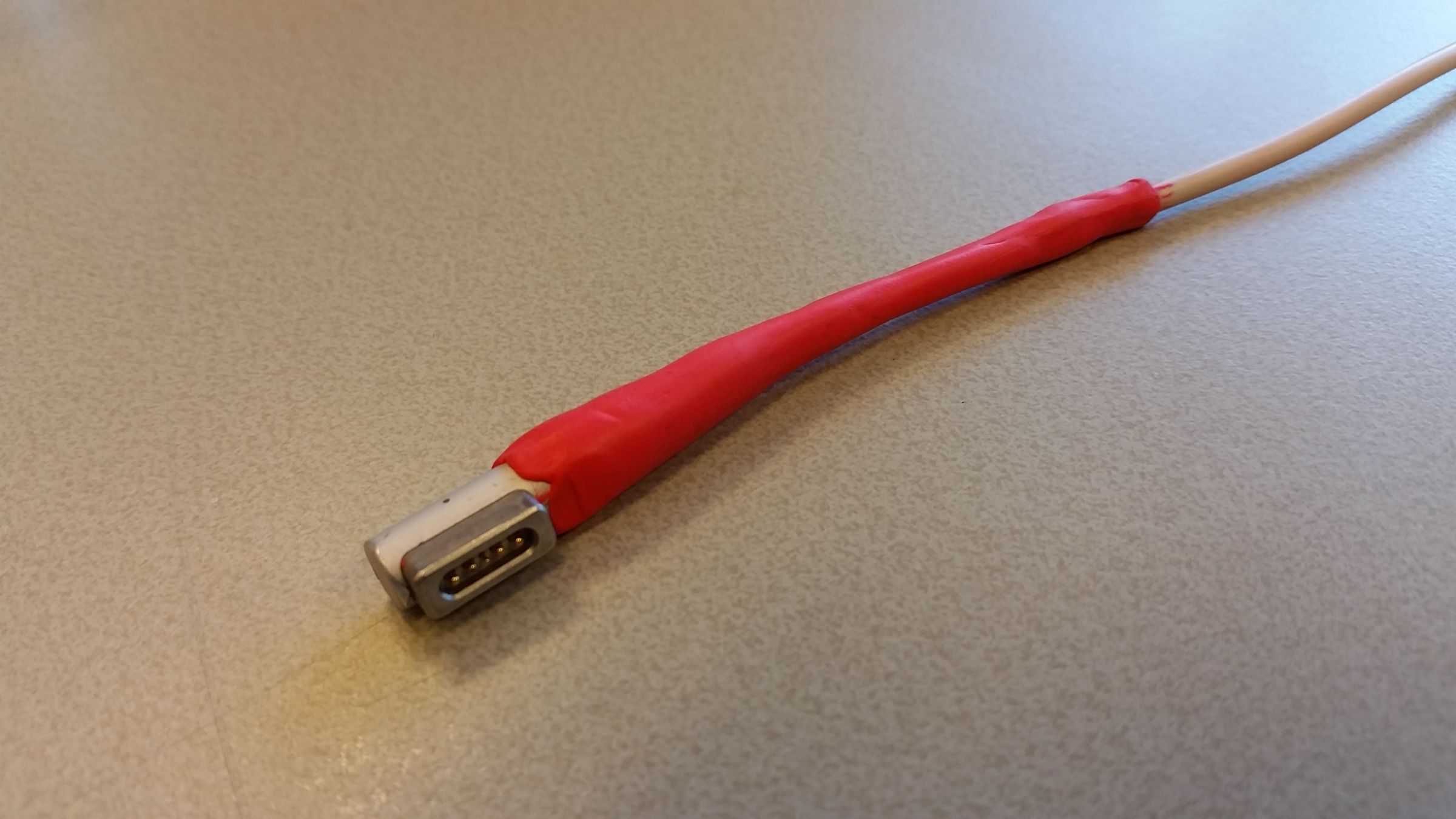 Sugru Cable Fix : 3 Steps - Instructables