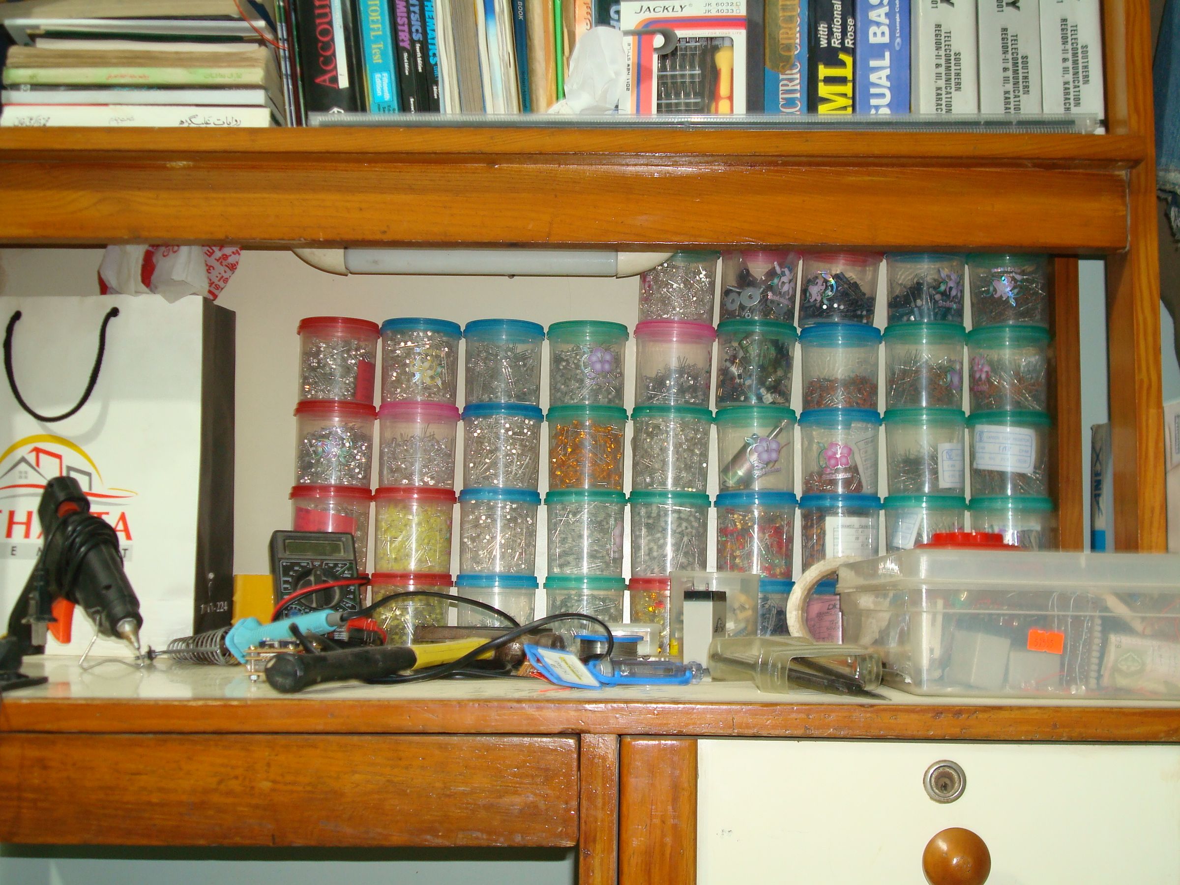 Mini Electronic Lab - Instructables