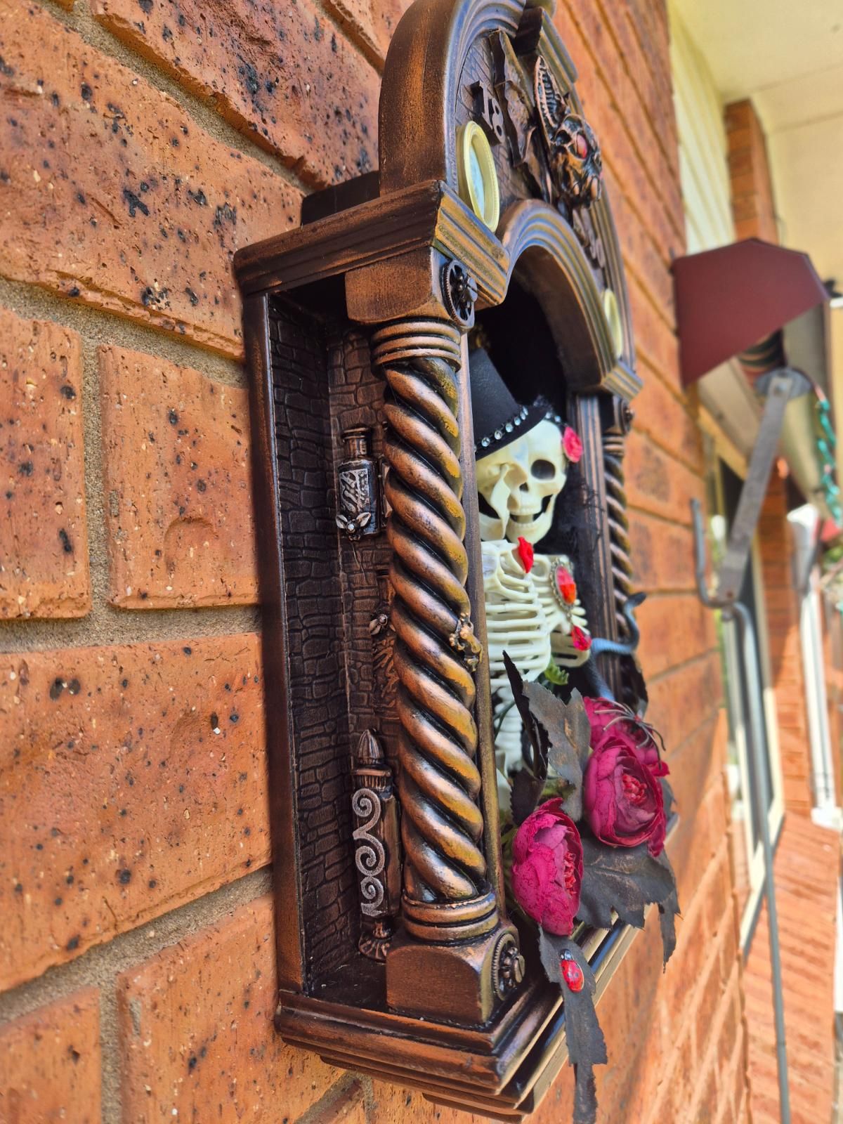 Upcycled Vintage Wall Clock Becomes a DIY Halloween Mausoleum : 5 Steps ...