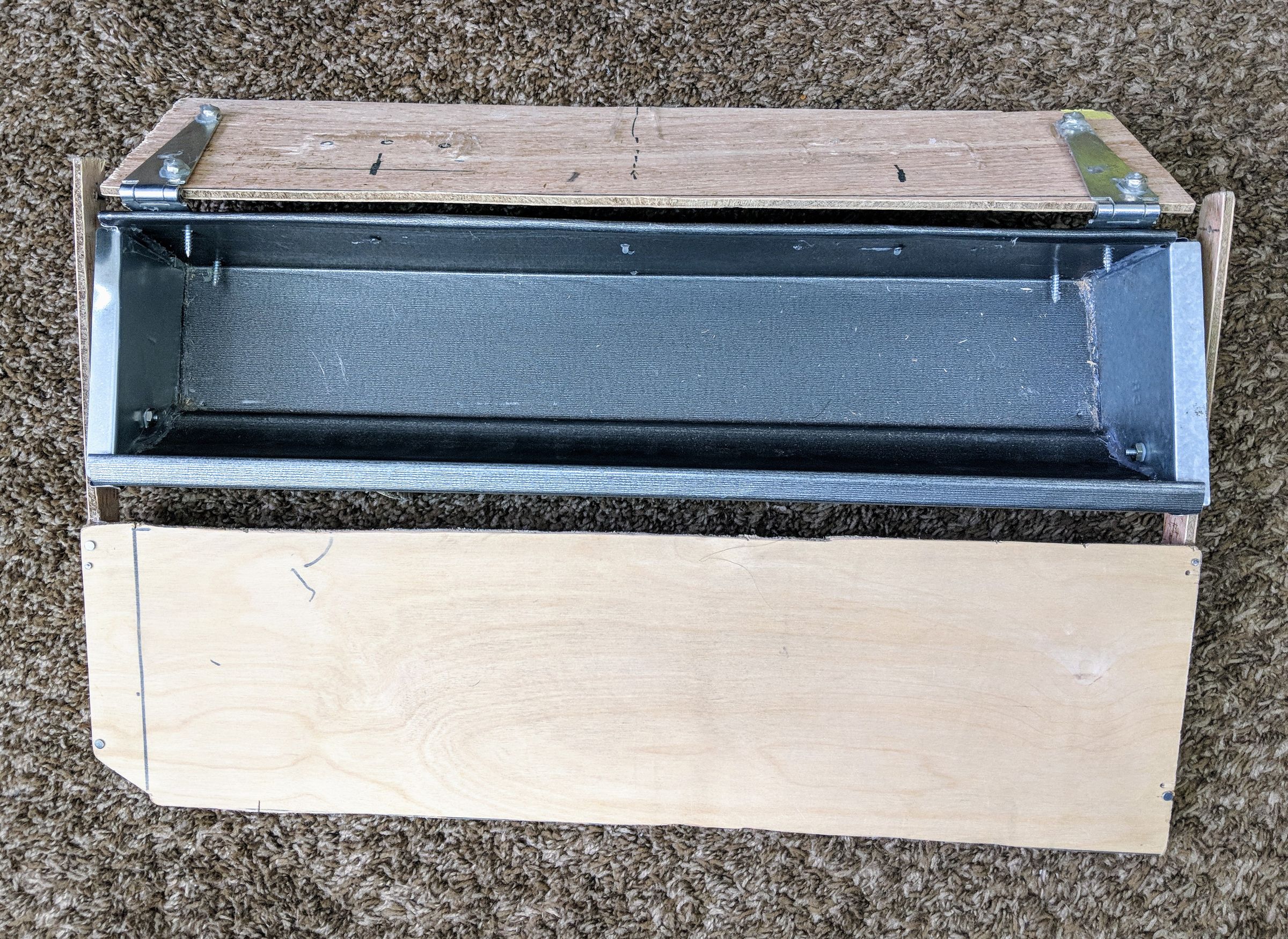 Automatic Chicken Feeder With Upcycled Gutter & Plywood : 15 Steps ...