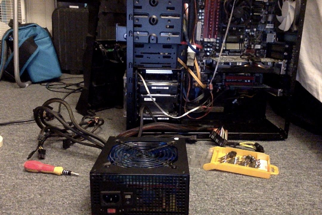 How to Take Apart a Case Fan : 4 Steps - Instructables