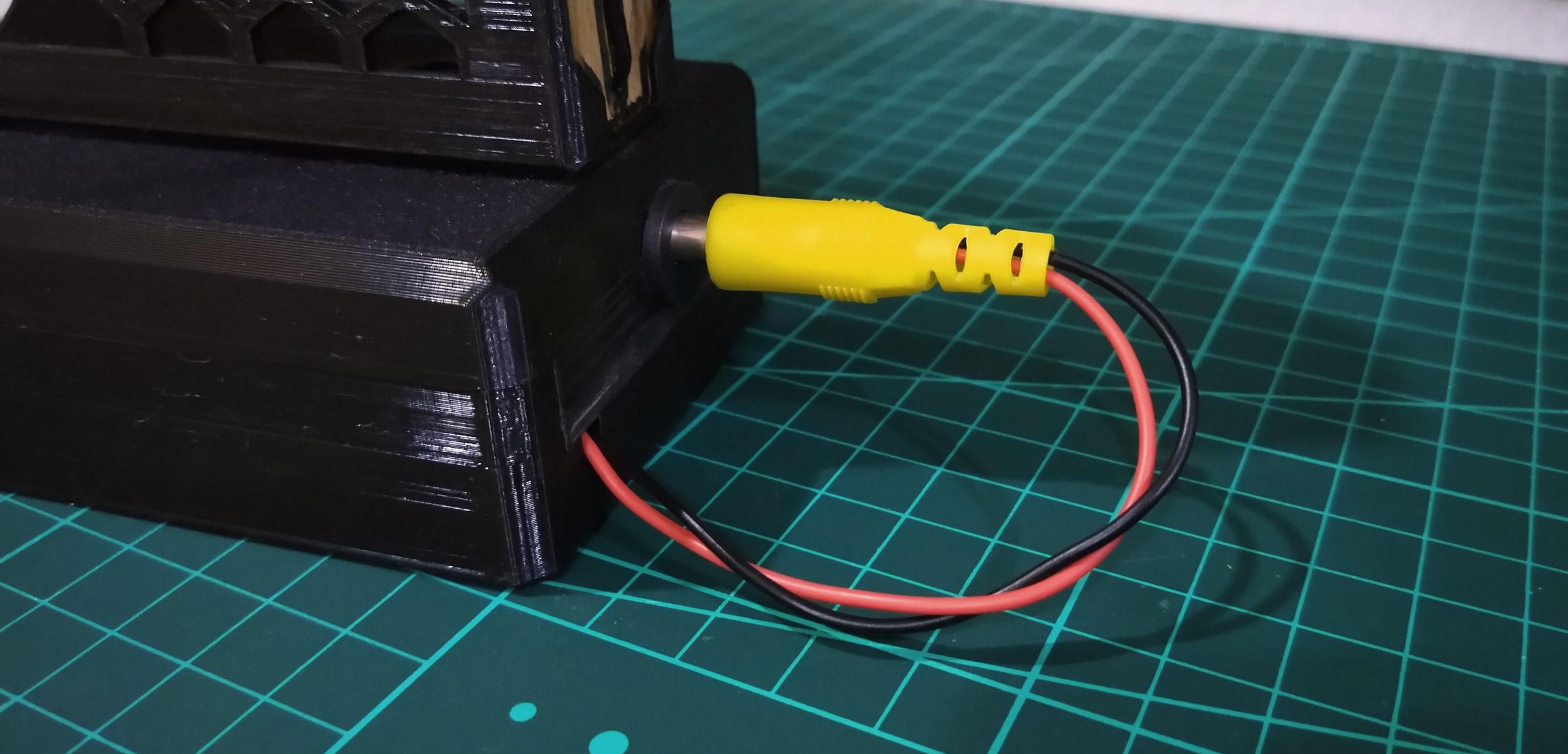 MagnoLamp : a Magnetic Desk Lamp : 7 Steps (with Pictures) - Instructables