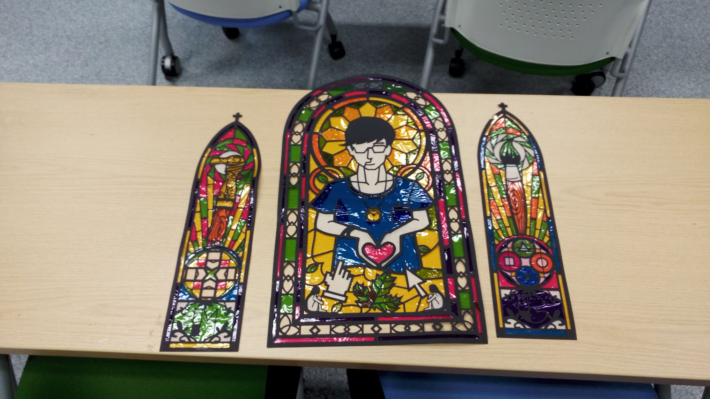 Stained Glass Recreation in Paper : 7 Steps (with Pictures) - Instructables