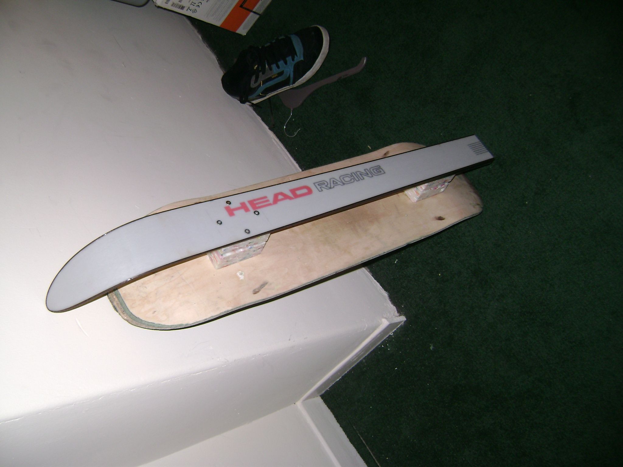 How to Make a Homemade Snowskate : 4 Steps - Instructables
