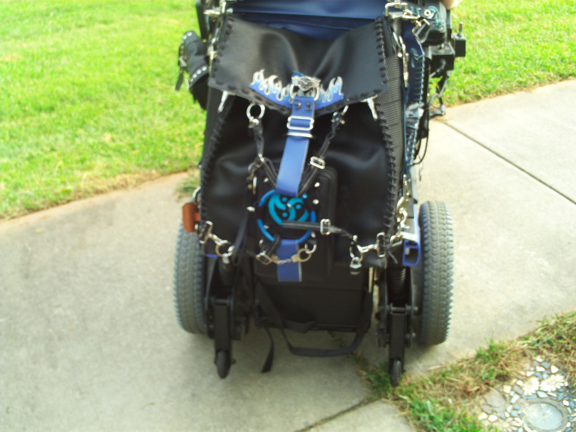 Convertible Roof for Hot-Rod Wheelchair : 8 Steps - Instructables